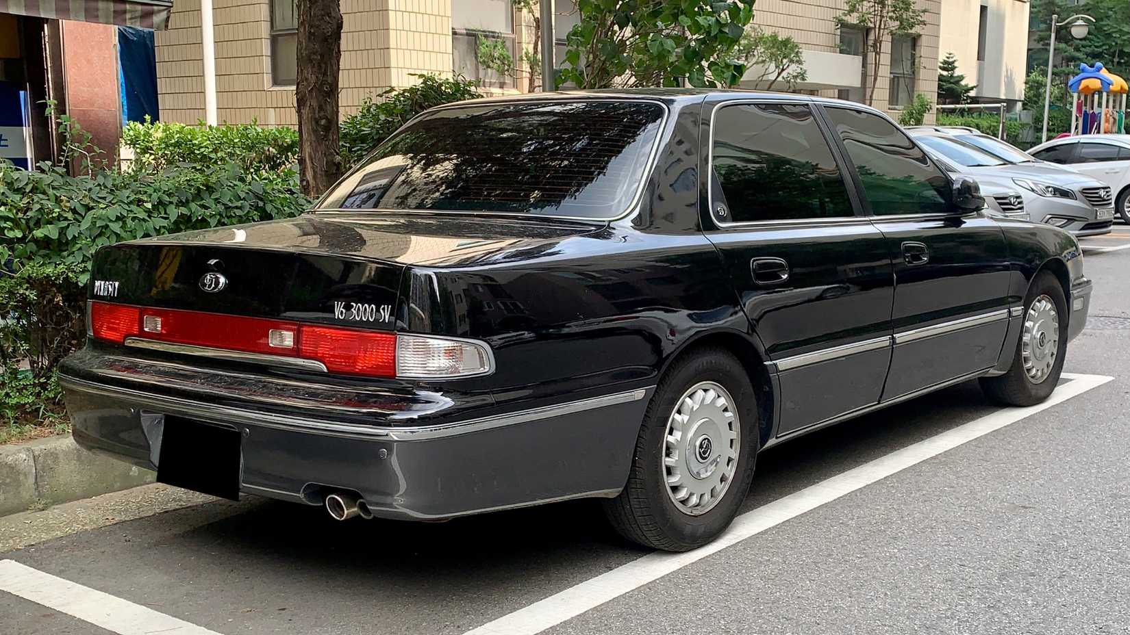 Hyundai Dynasty: The Forgotten Lexus LS Rival from the 1990s