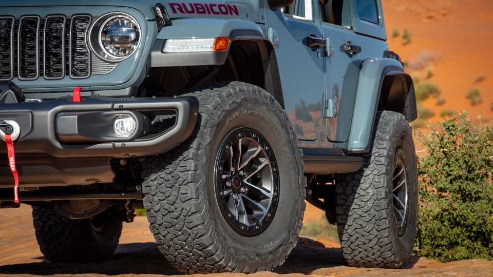 2025 Jeep Wrangler Pricing, Photos & Specs