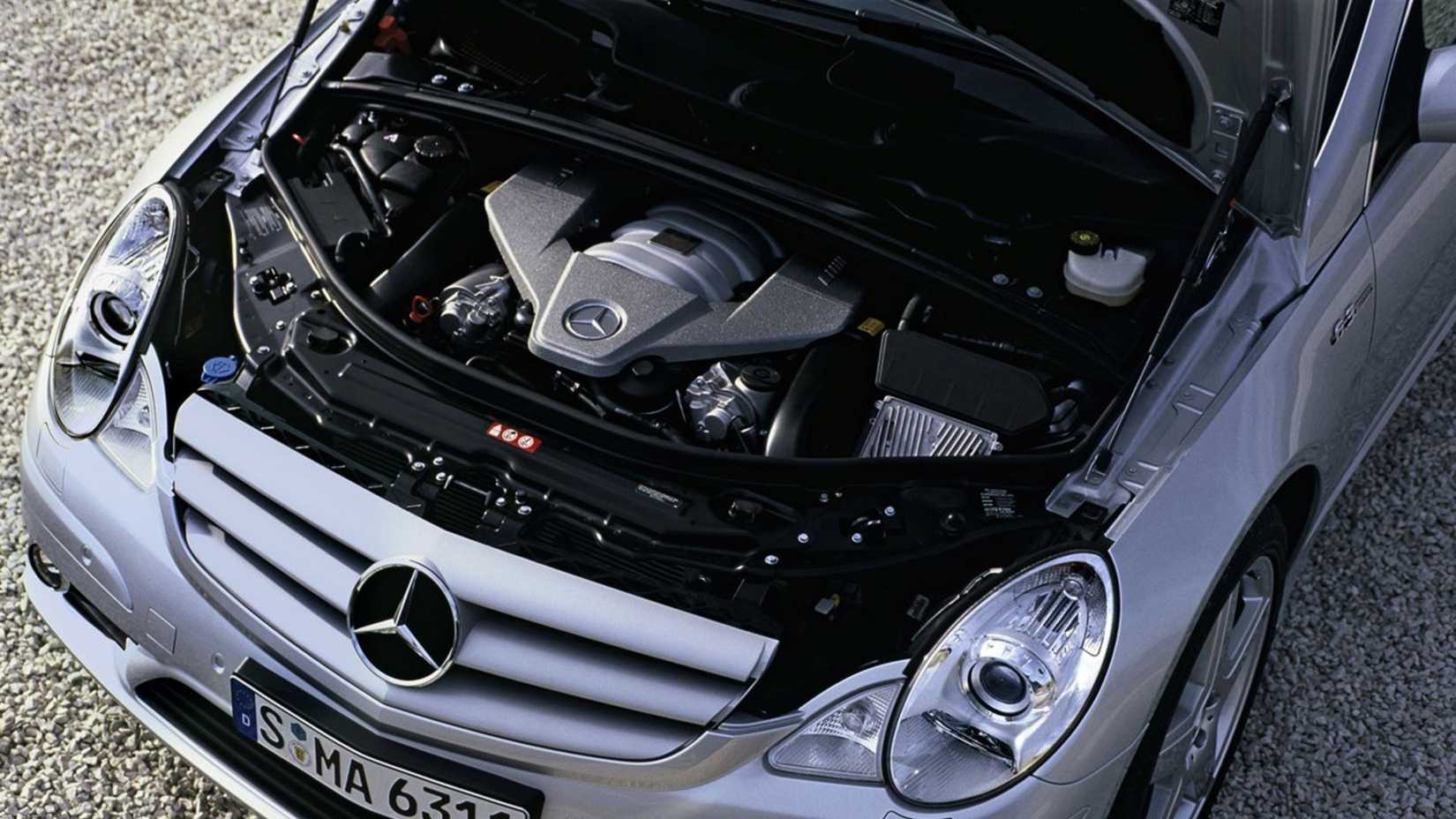 No-One Was Ready When Mercedes Launched This V8-Powered Minivan