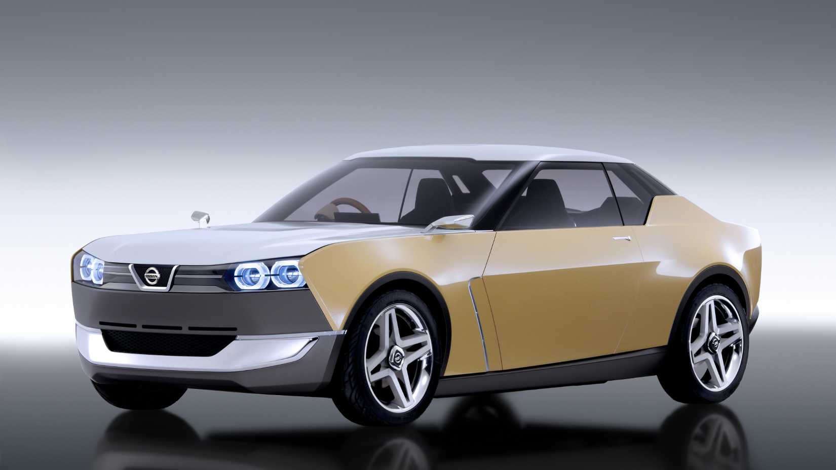 Nissan's Retro Concept Had The Coolest Interior
