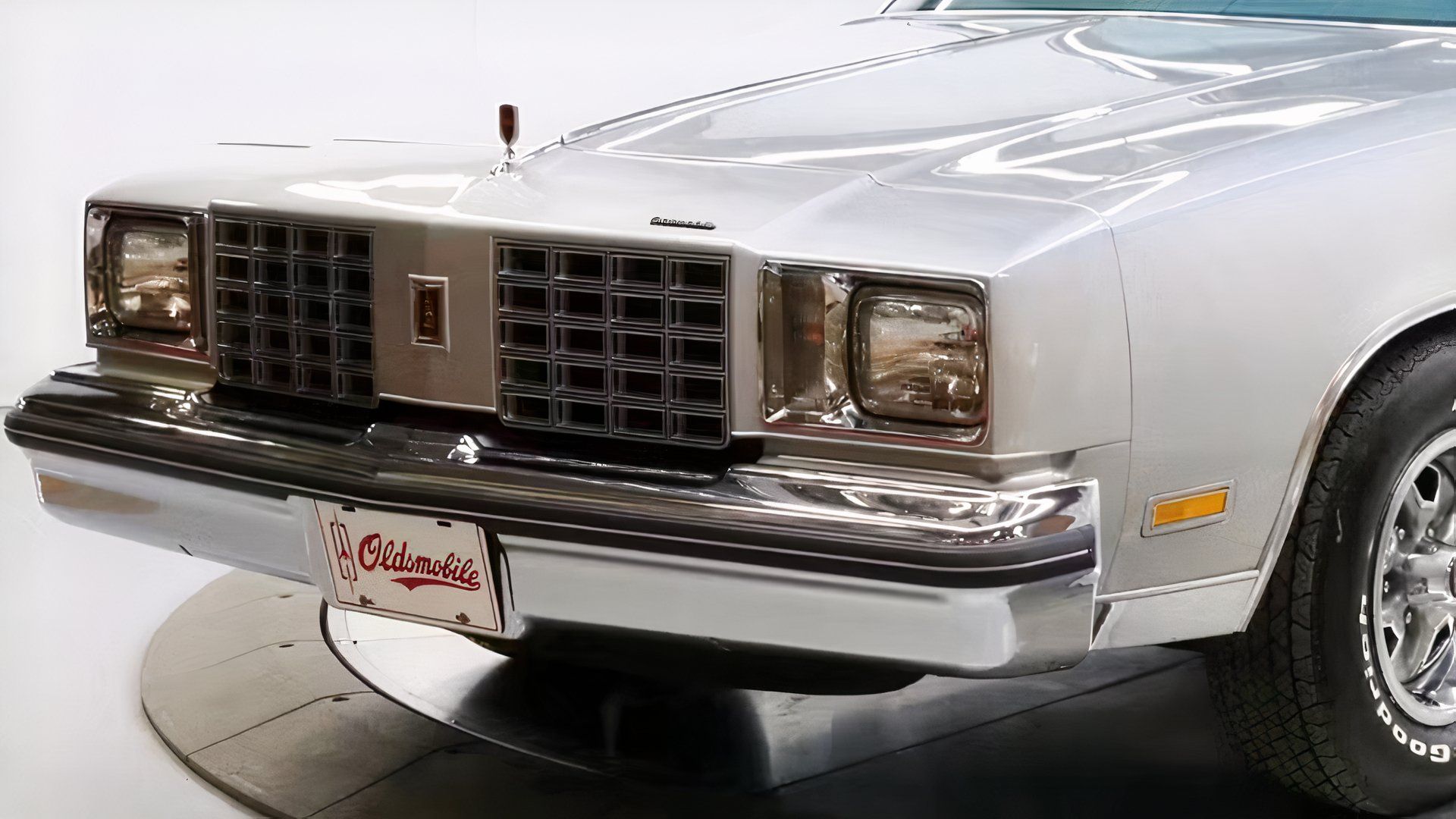 Dodge Daytona Shelby: The Rare 80s Coupe Tuned by a Legend