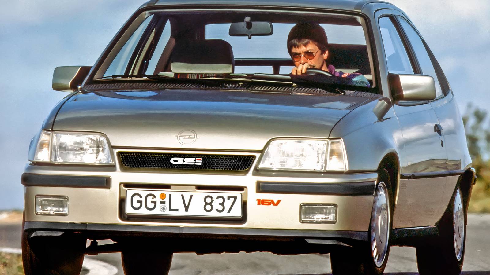 Opel Kadett GSi 16V: The Giant-Slaying Hot Hatch of the 80s