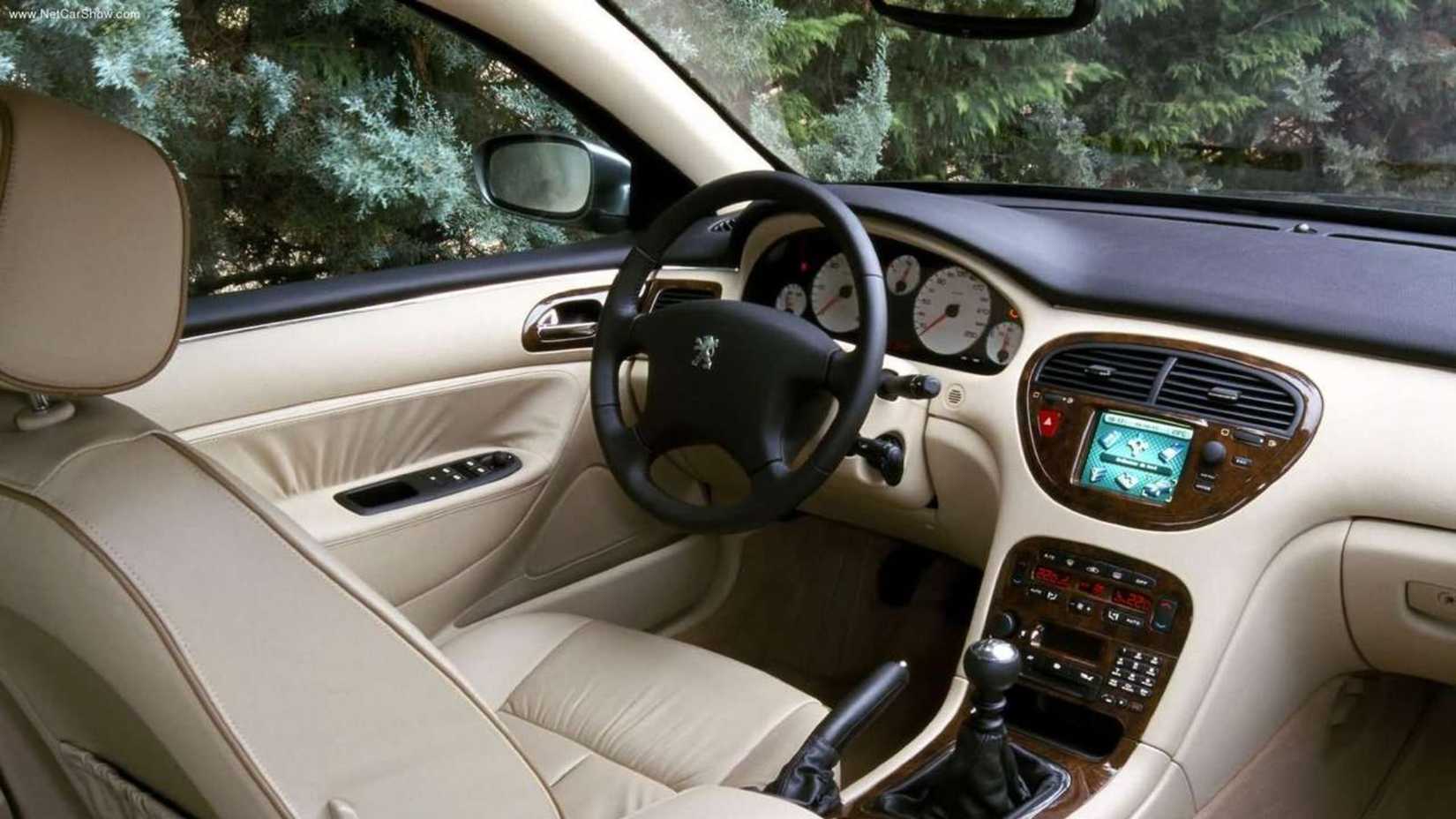 This French Brand Attempted To Infiltrate The Luxury Market, And Failed