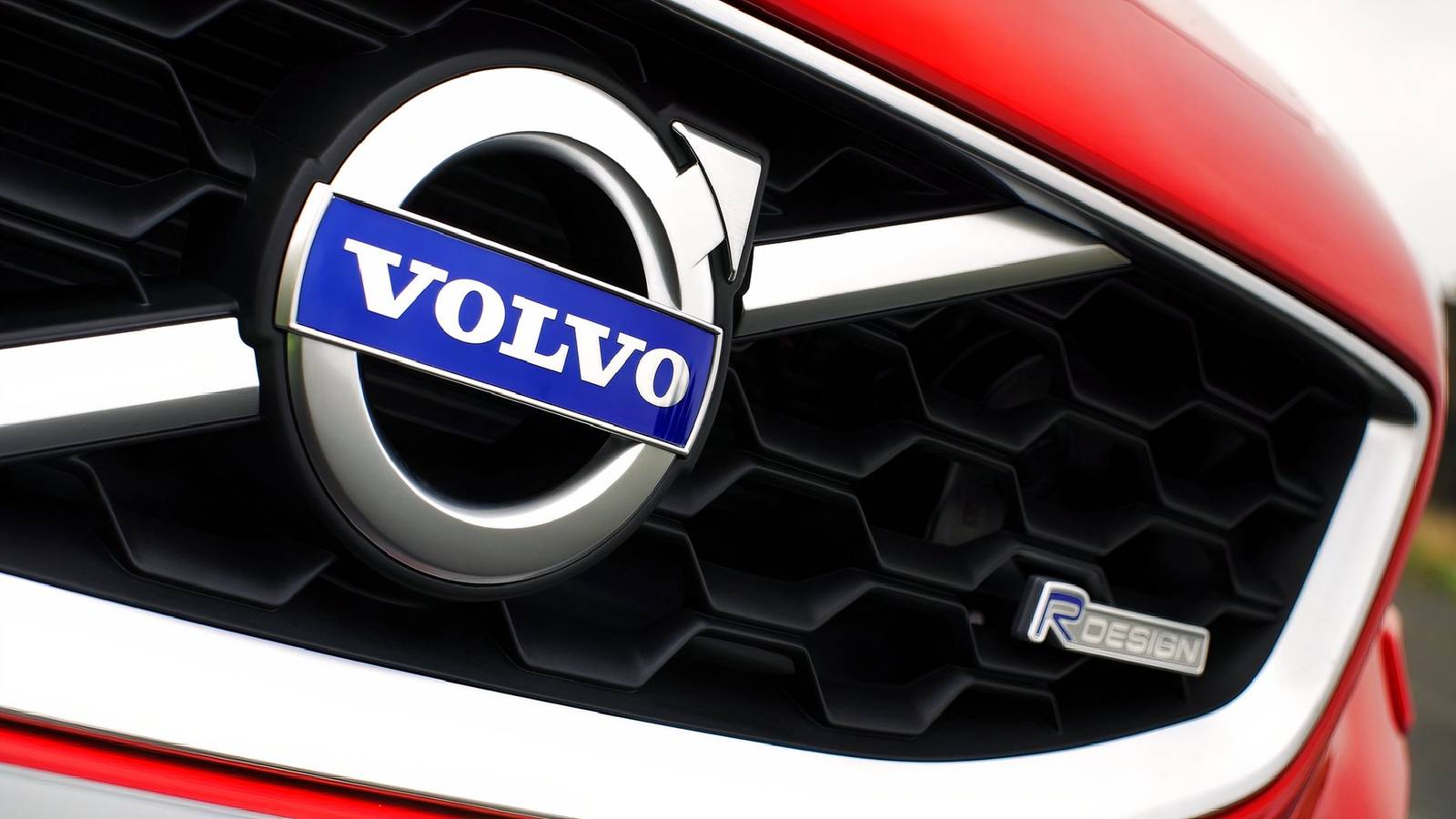 The Most Underrated Hot Hatch of the 2000s Is Actually A Volvo