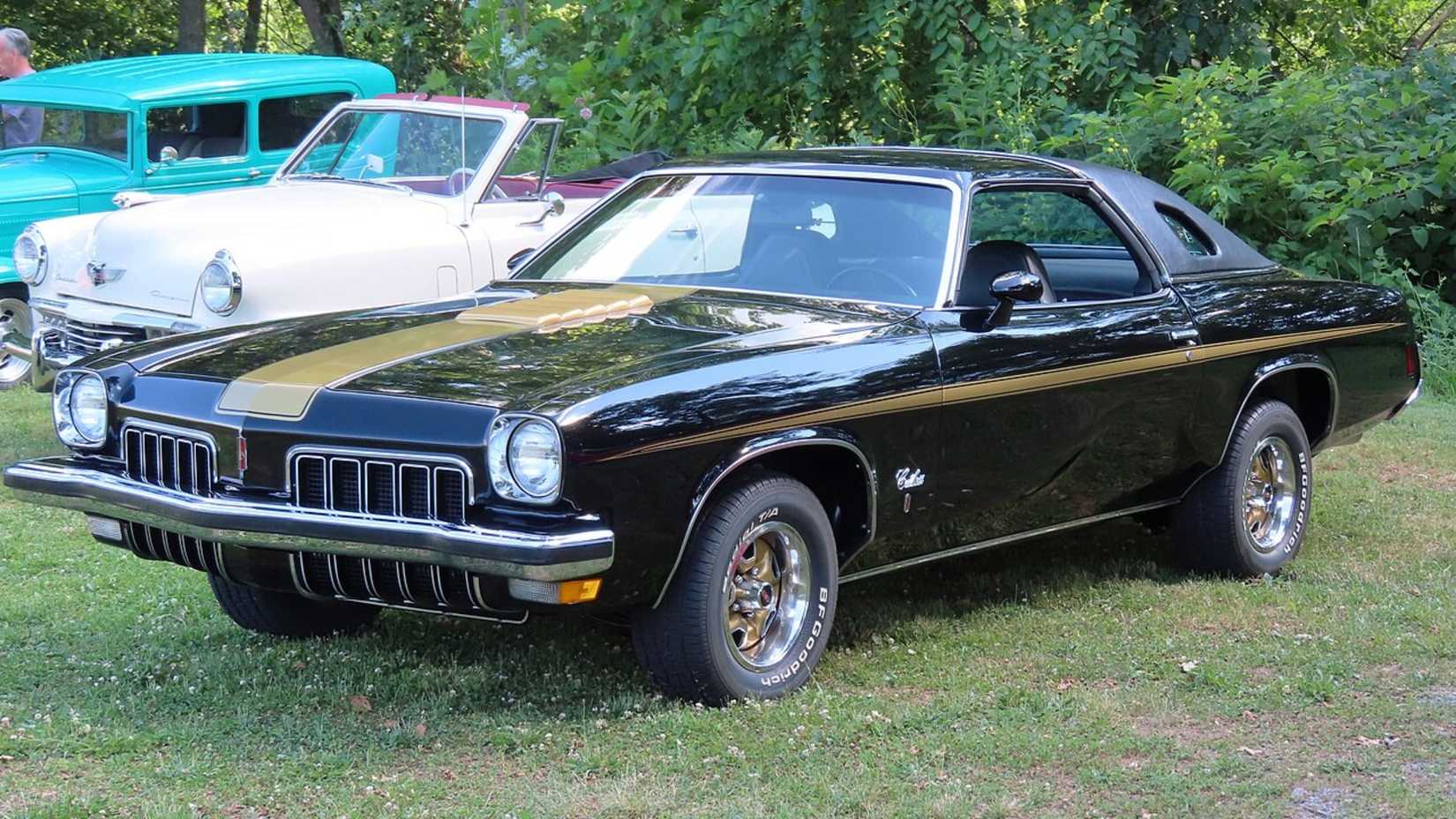 This 1980s Oldsmobile Is An Affordable Entry-Point To Hurst-Tweaked History