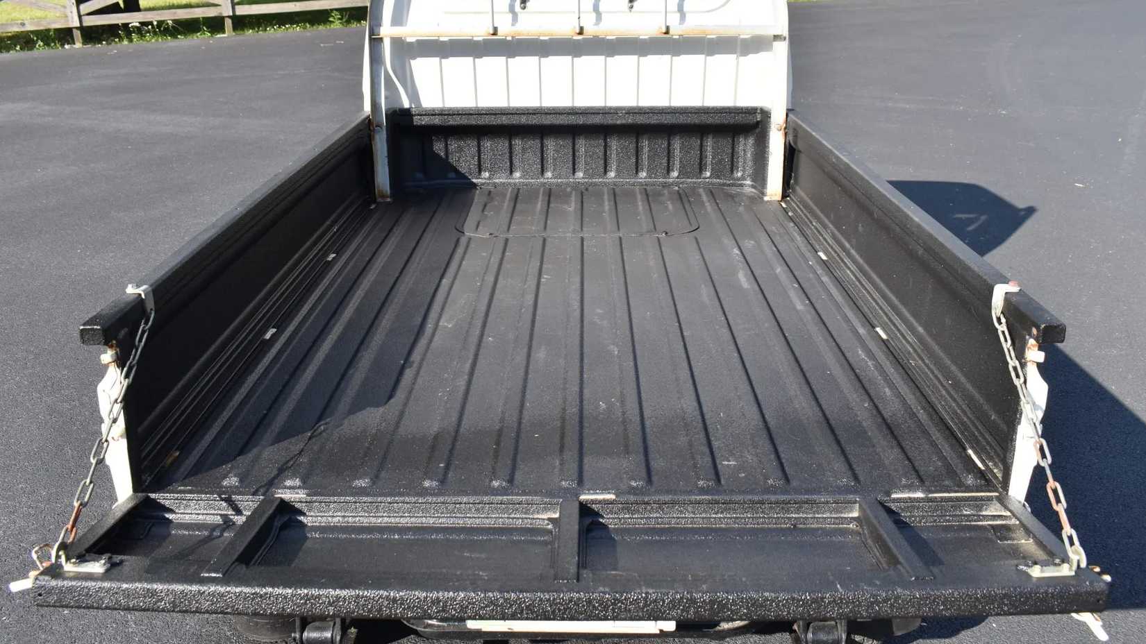 Ford Pronto vs Chevy CMV: The Rare Rebodied Suzuki Carry Twins