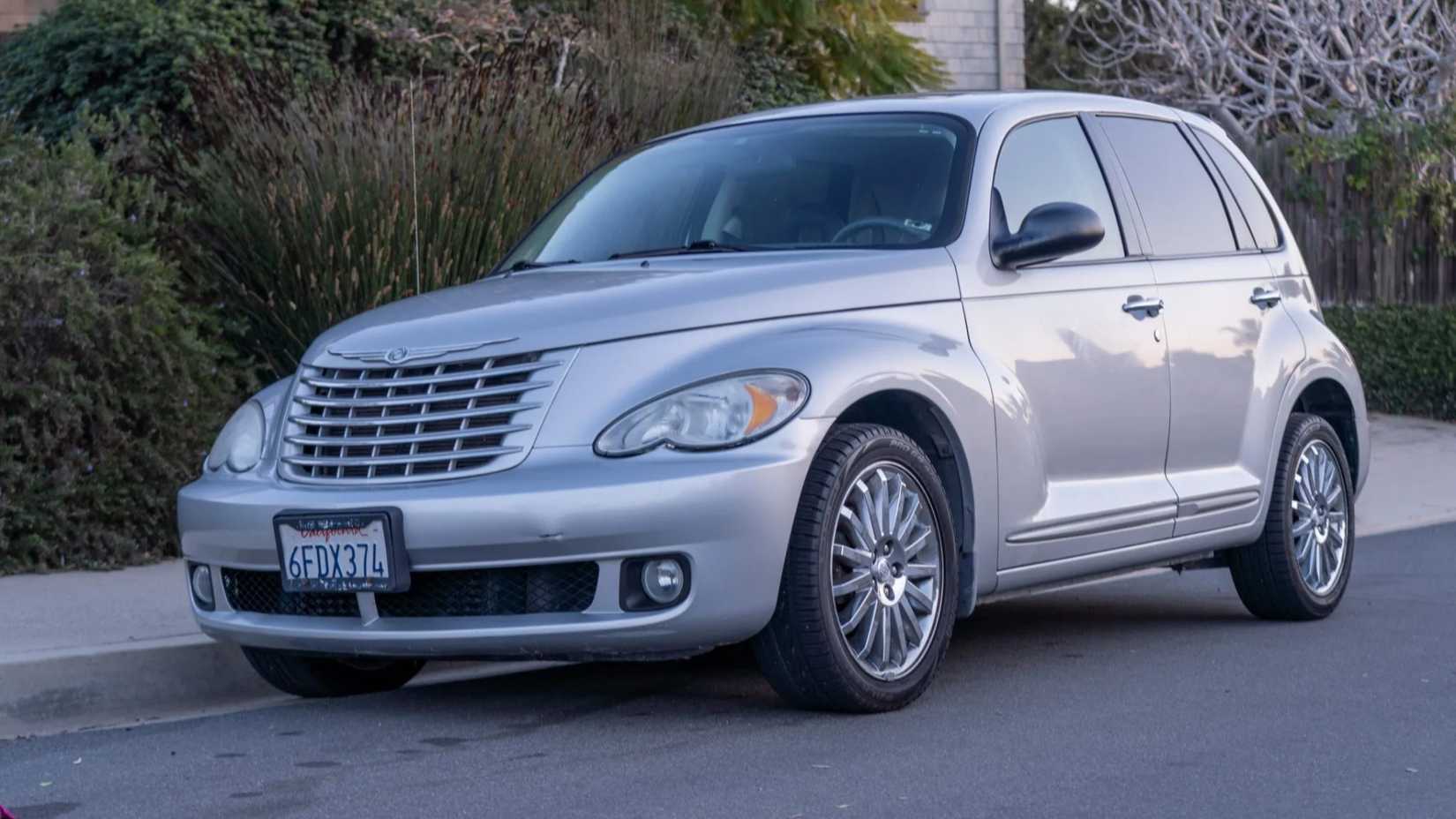 Chrysler PT Cruiser GT: The Turbocharged Nostalgic Hatchback