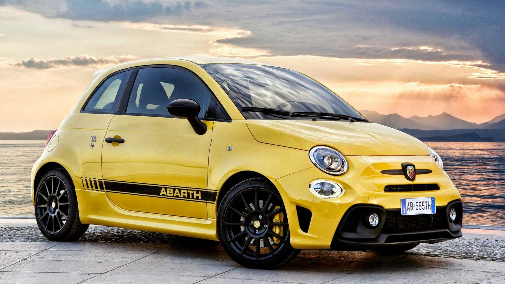 The Fiat 500 Abarth Is Now A Bargain-Priced Hot Hatch