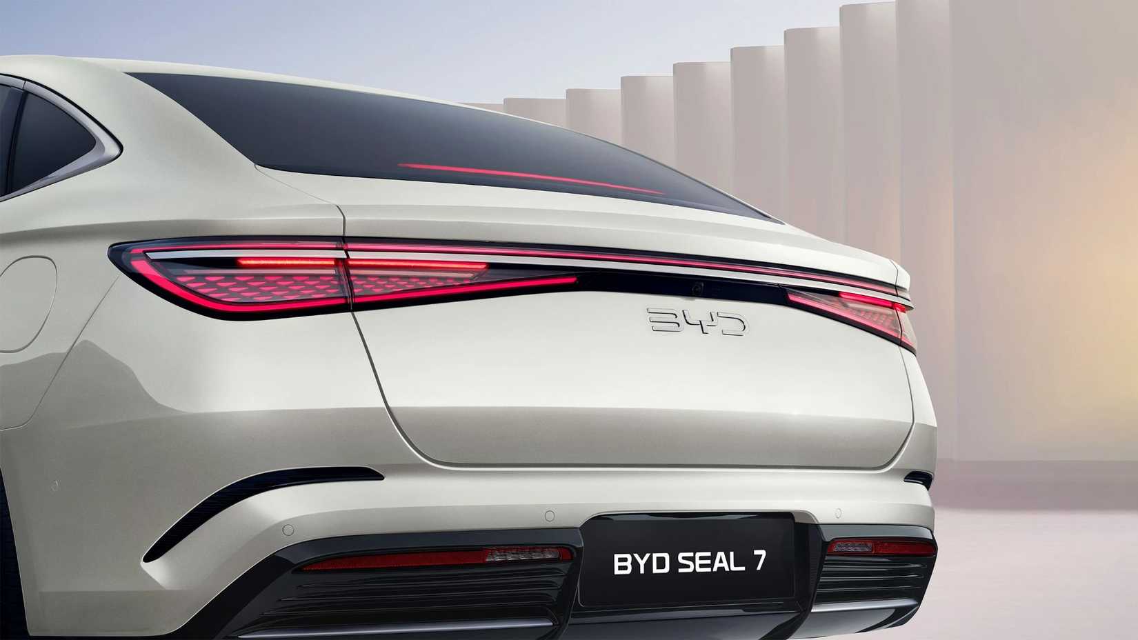 BYD Overtakes Tesla as World's Largest EV Maker, Shaking Up Auto Industry