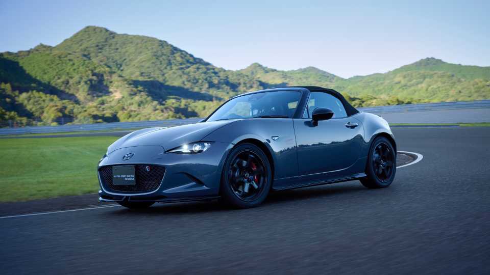 Mazda Spirit Racing Miata Interior & Exterior Image Gallery
