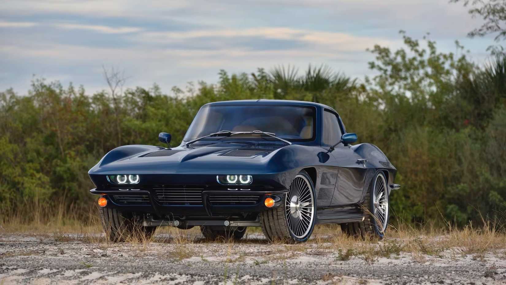 Peter Brock's Stunning 1963 Chevrolet Corvette Split Window Restomod Is ...