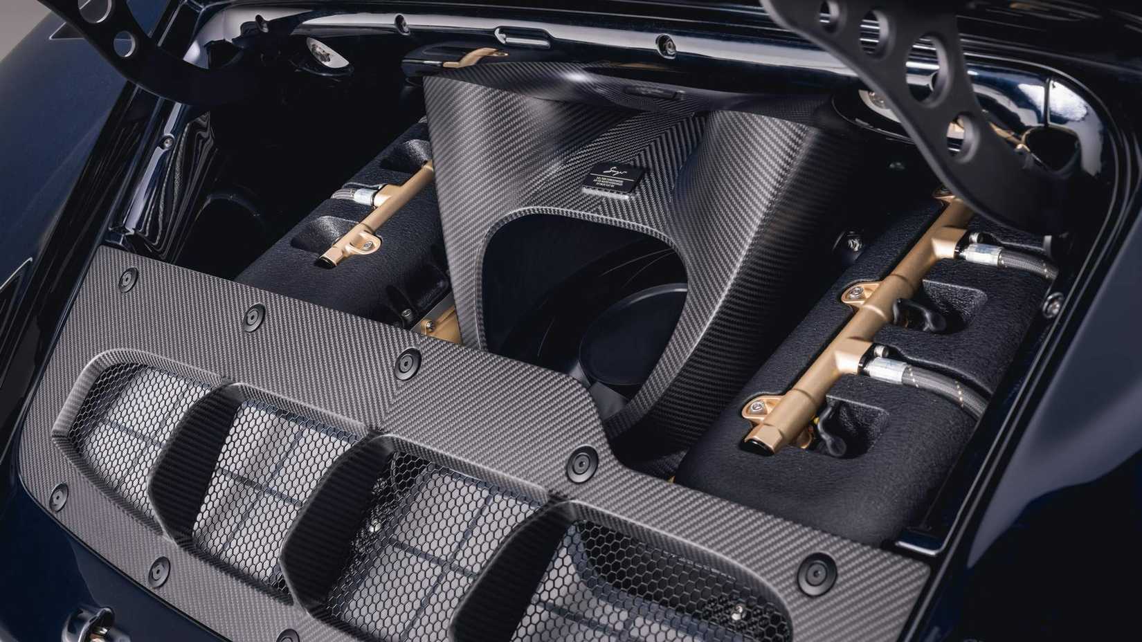 Singer's Latest 911 Project Packs 700 HP Into A Widebody Porsche 964