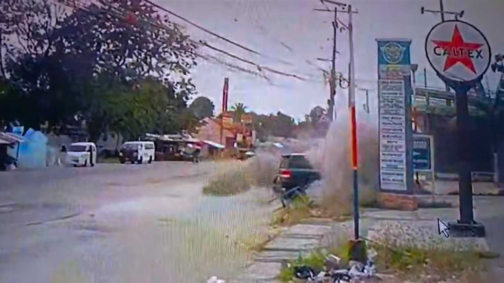 Incredible CCTV Footage Shows Toyota Land Cruiser Surviving RPG Attack