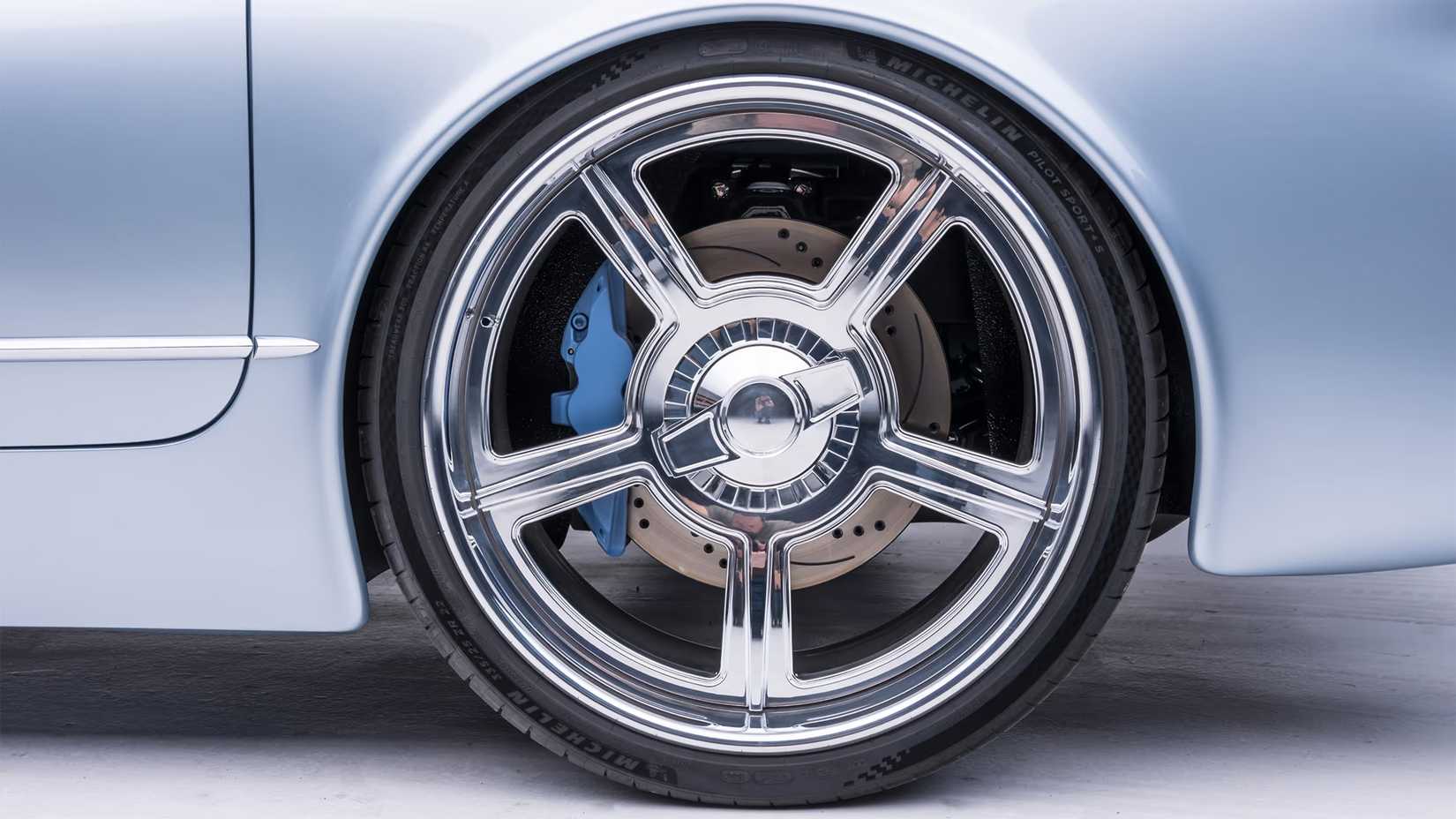 Kindig CF1: A Modern Take on the Classic C1 Corvette