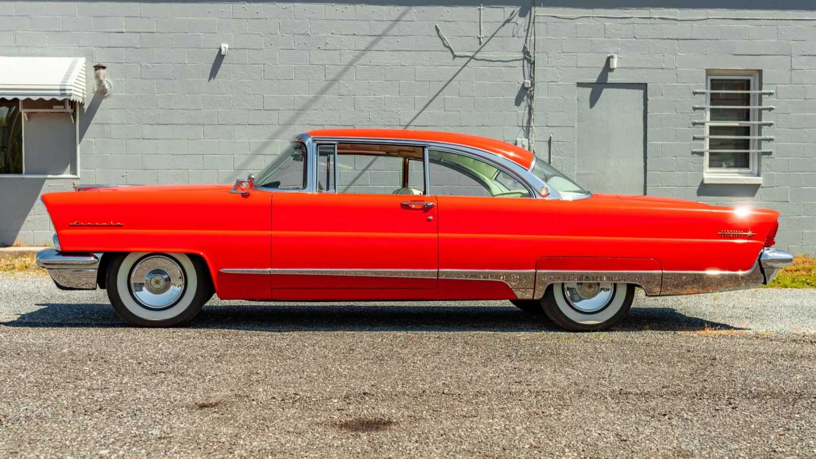 1956 Lincoln Premiere: Jet-Age Styling and 600+ Color Combos