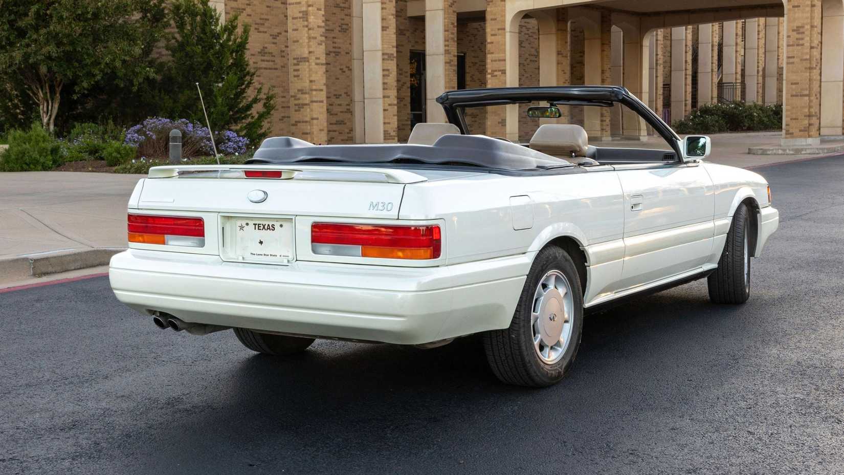 Everyone Forgot About The 1990-1992 Infiniti M30 Sports Coupe And ...