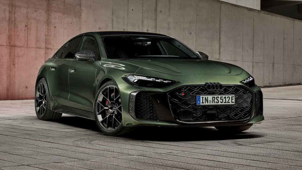 Here's How The 2027 Audi RS5 Stacks Up Against The B7 RS4