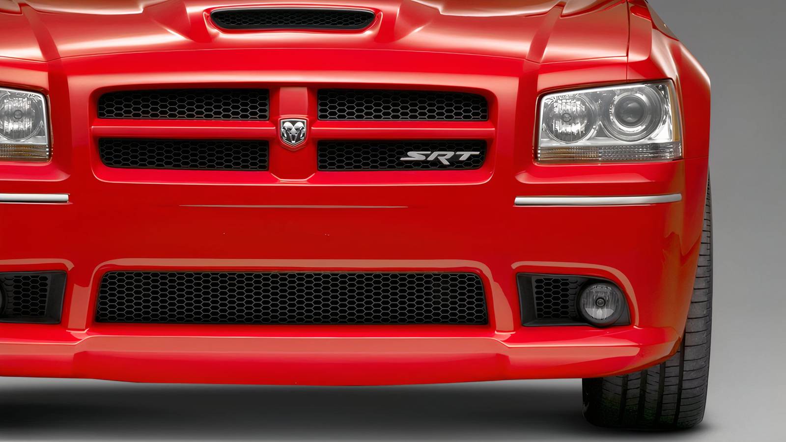 The Dodge Magnum Is The (Nearly) Ideal Used Car For Large Families That ...