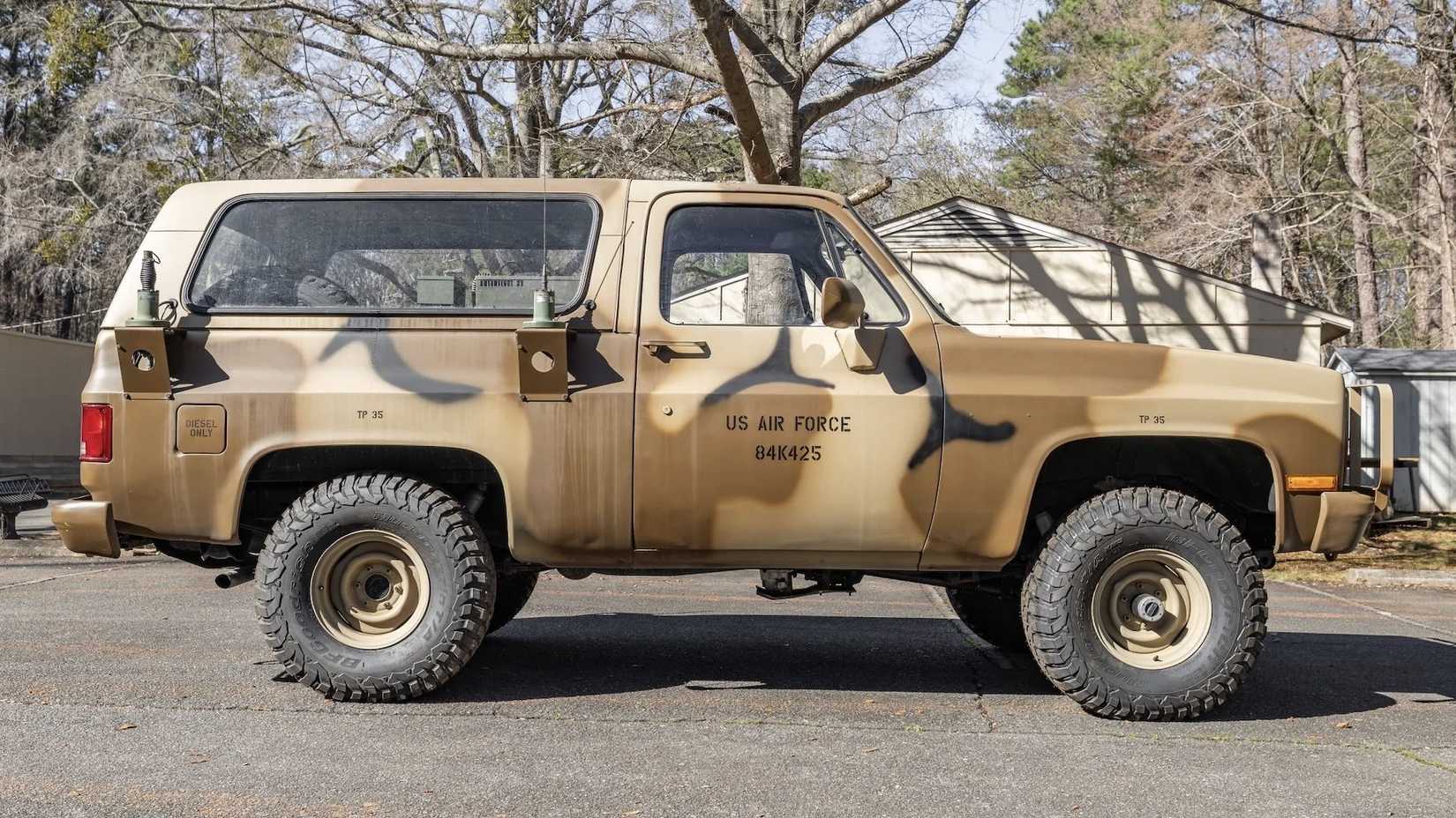 The Military-Spec Chevrolet K5 Blazer M1009 That Served In Desert Storm