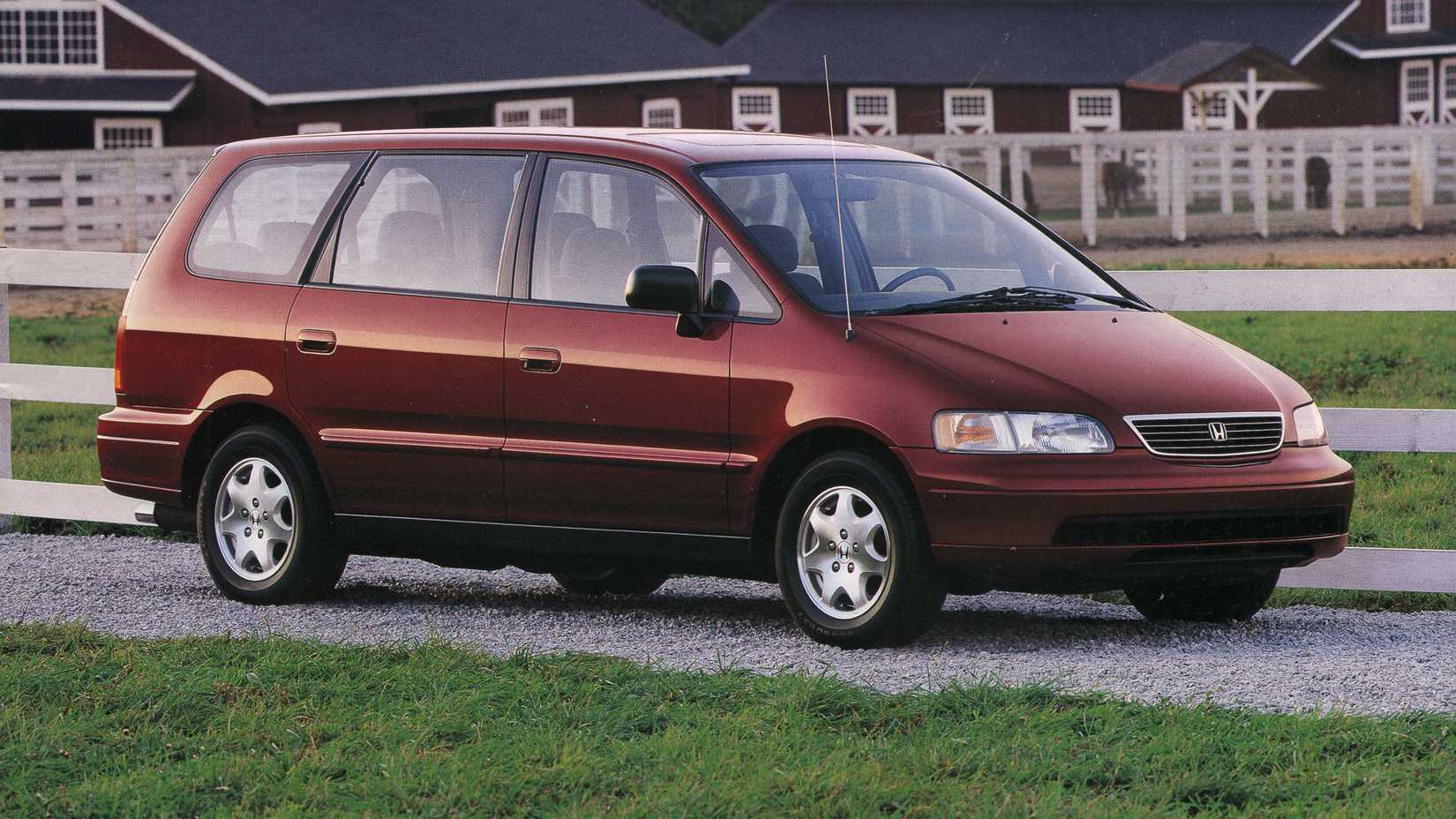 The First-Gen Honda Odyssey Lacked The One Feature Minivans Should Have