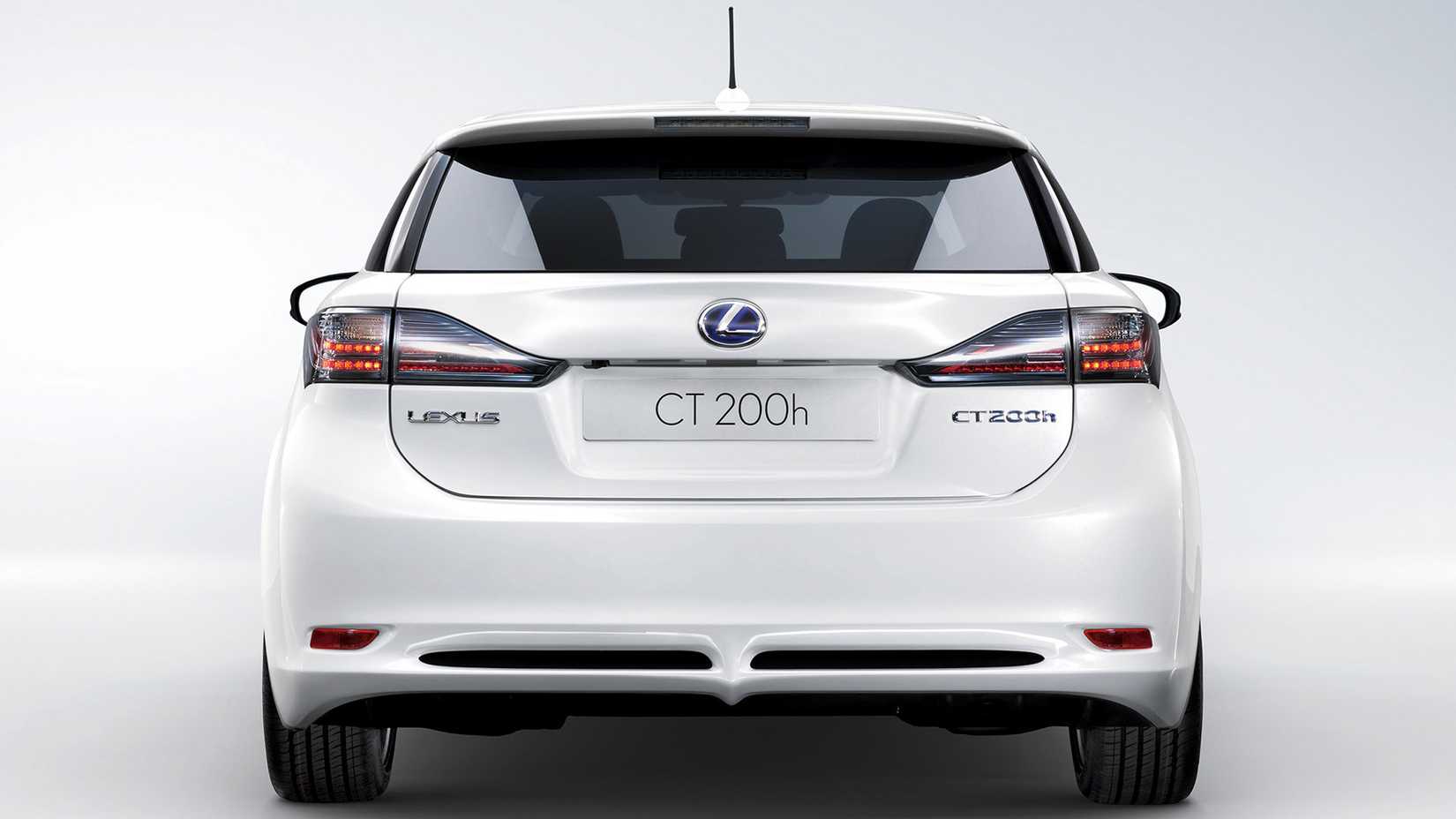 Lexus's CT 200h Is The Luxury Hybrid That's Perfect For The Ongoing ...