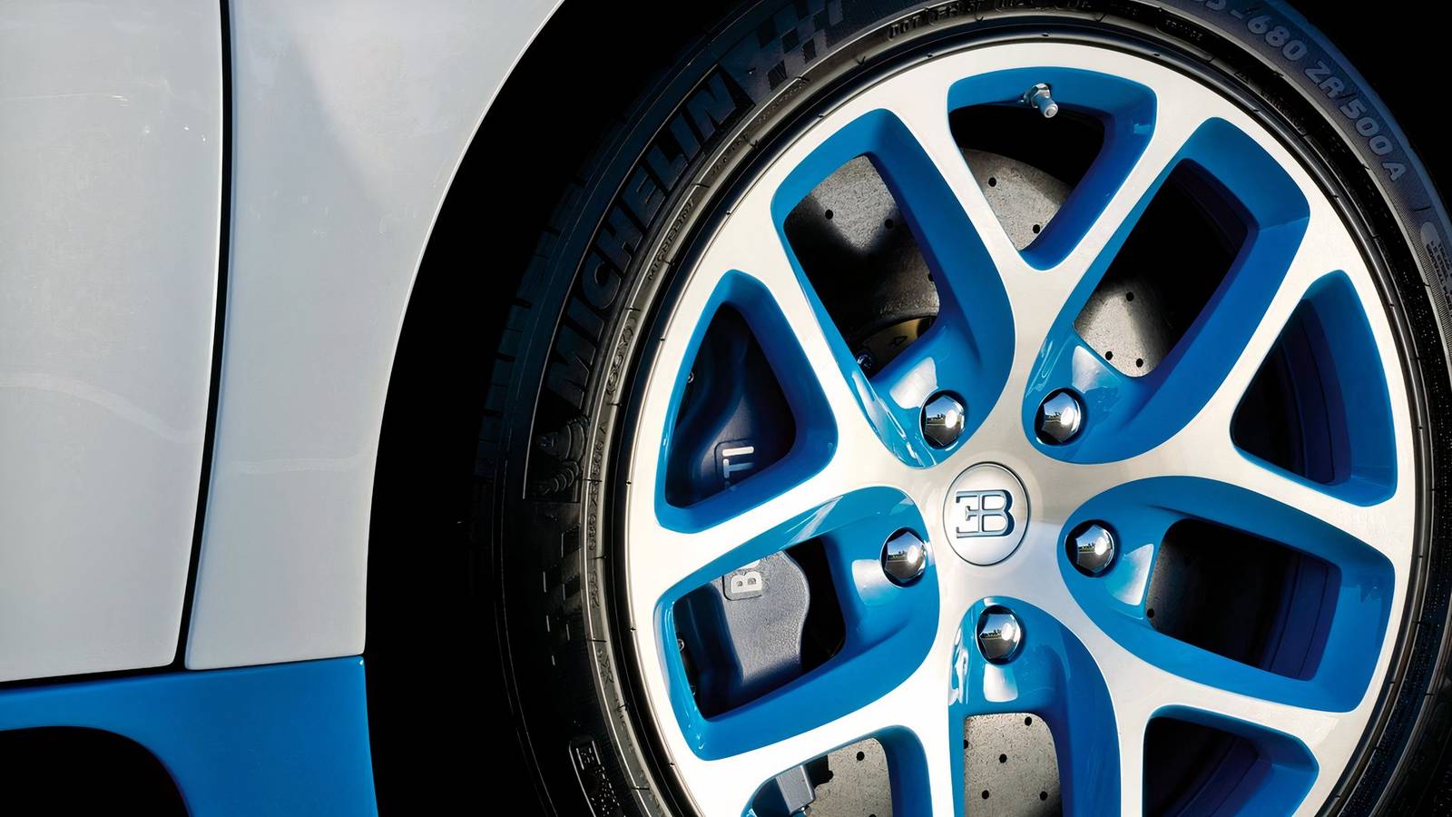 How Michelin PAX Tire Technology Benefitted Both Hondas And Hypercars