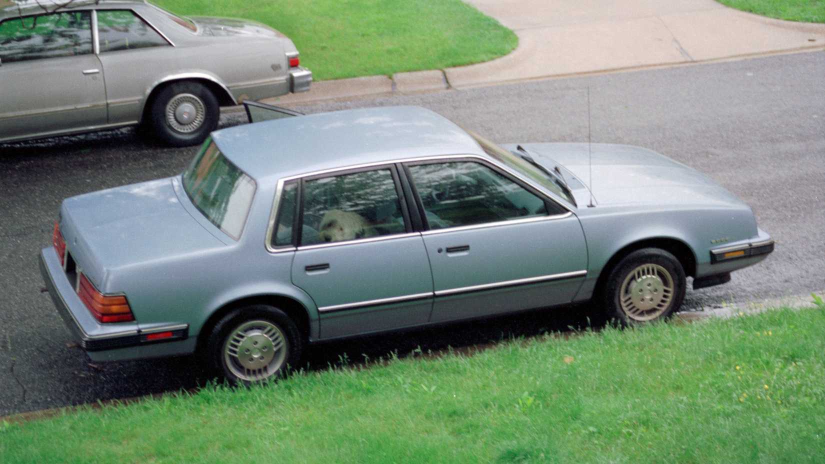 The 1988-1989 Pontiac 6000 STE Was An American All-Wheel Drive Sport Sedan