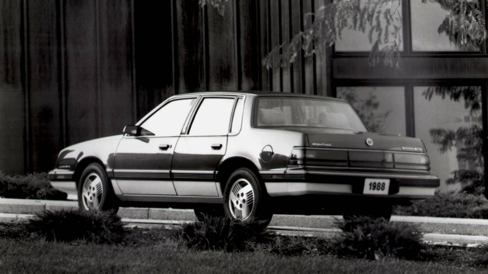 The 1988-1989 Pontiac 6000 STE Was An American All-Wheel Drive Sport Sedan