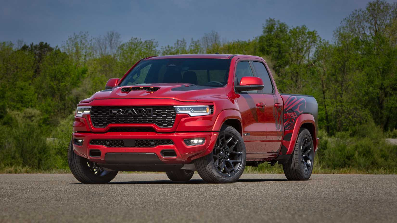How The Ram Rumble Bee SRT Compares To The OG V10-Powered Performance ...