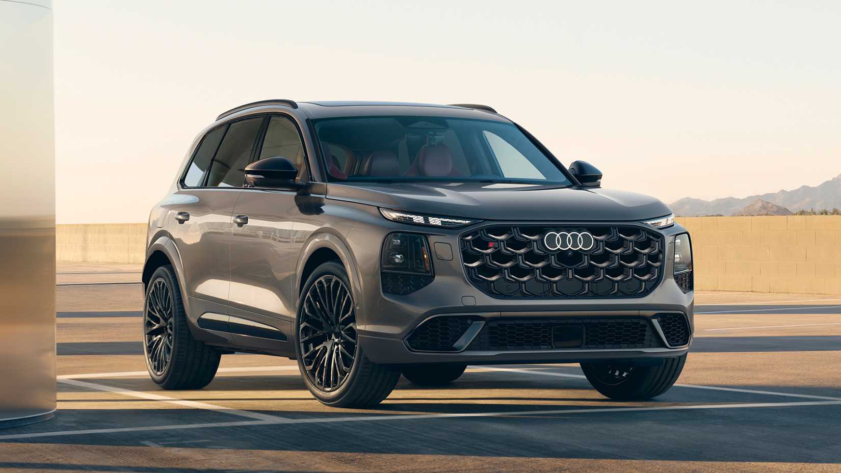 Audi SQ7 Vs X5M Vs GLE63