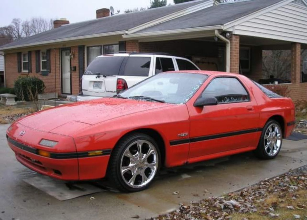FC RX-7: The Forgotten Version of Mazda's Rotary Sports Car