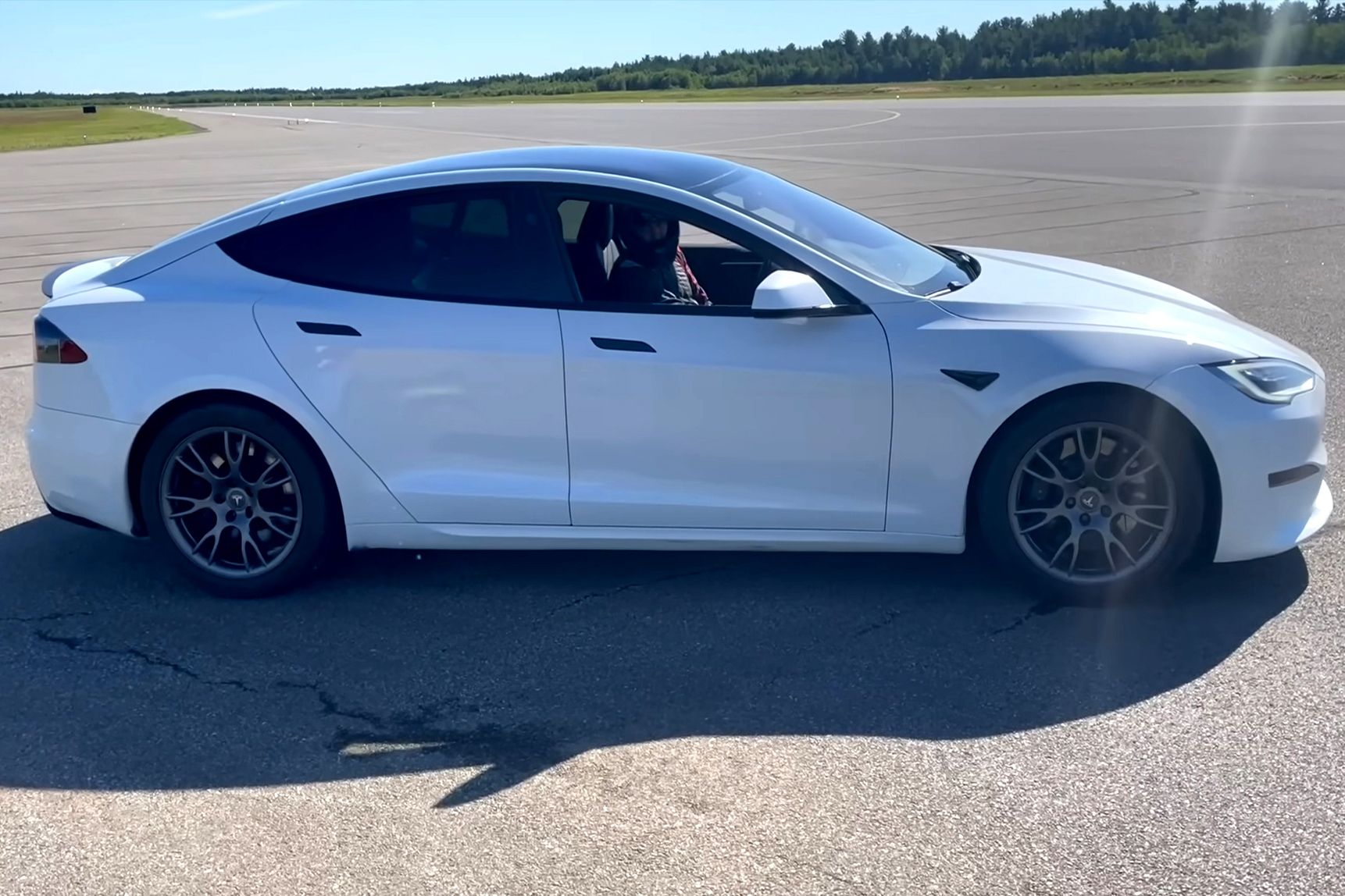 Hacked Tesla Model S Plaid Flies Past 200 MPH On A Runway