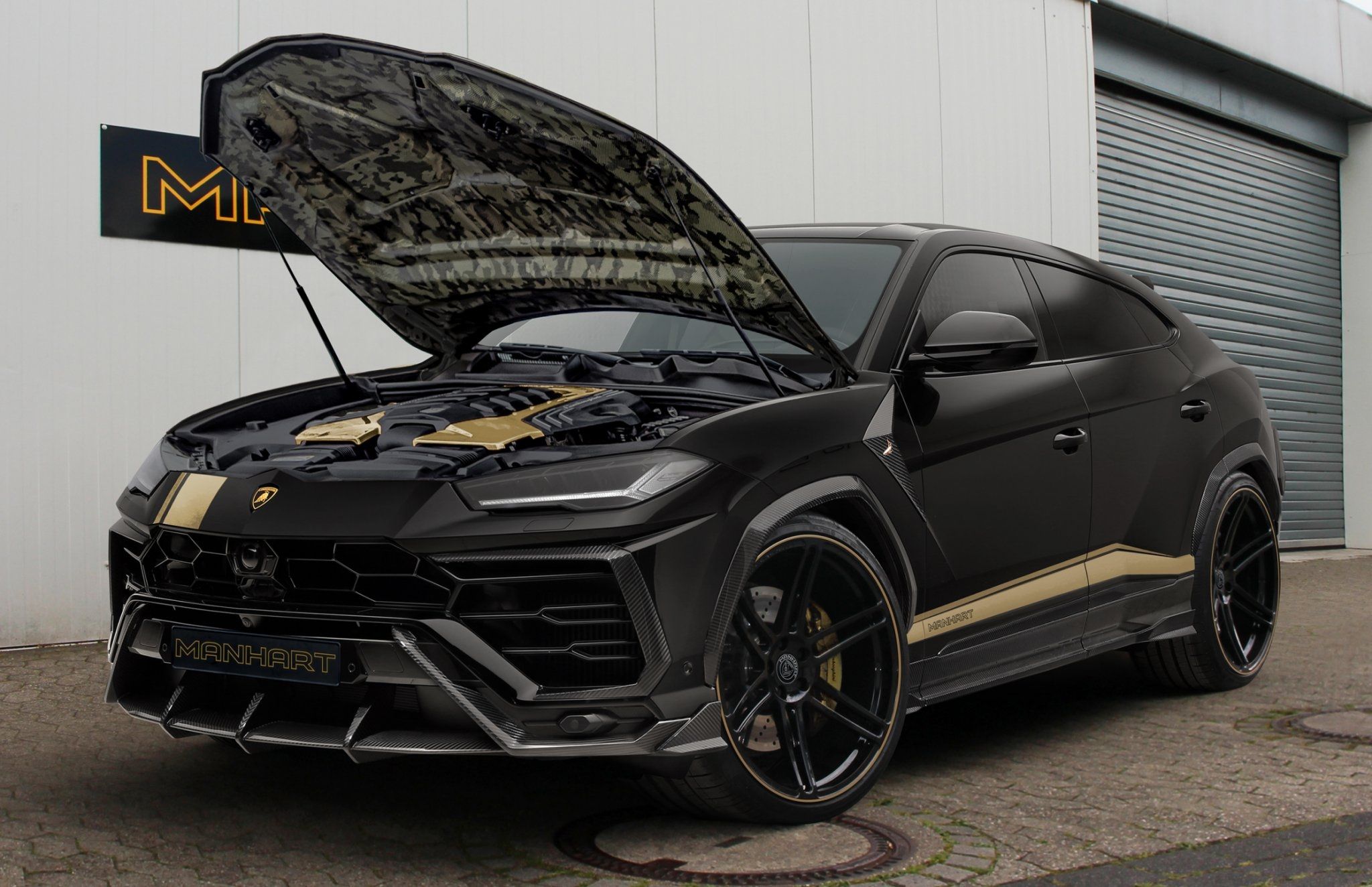 810-HP Lamborghini Urus Black Edition Is Not Your Average SUV
