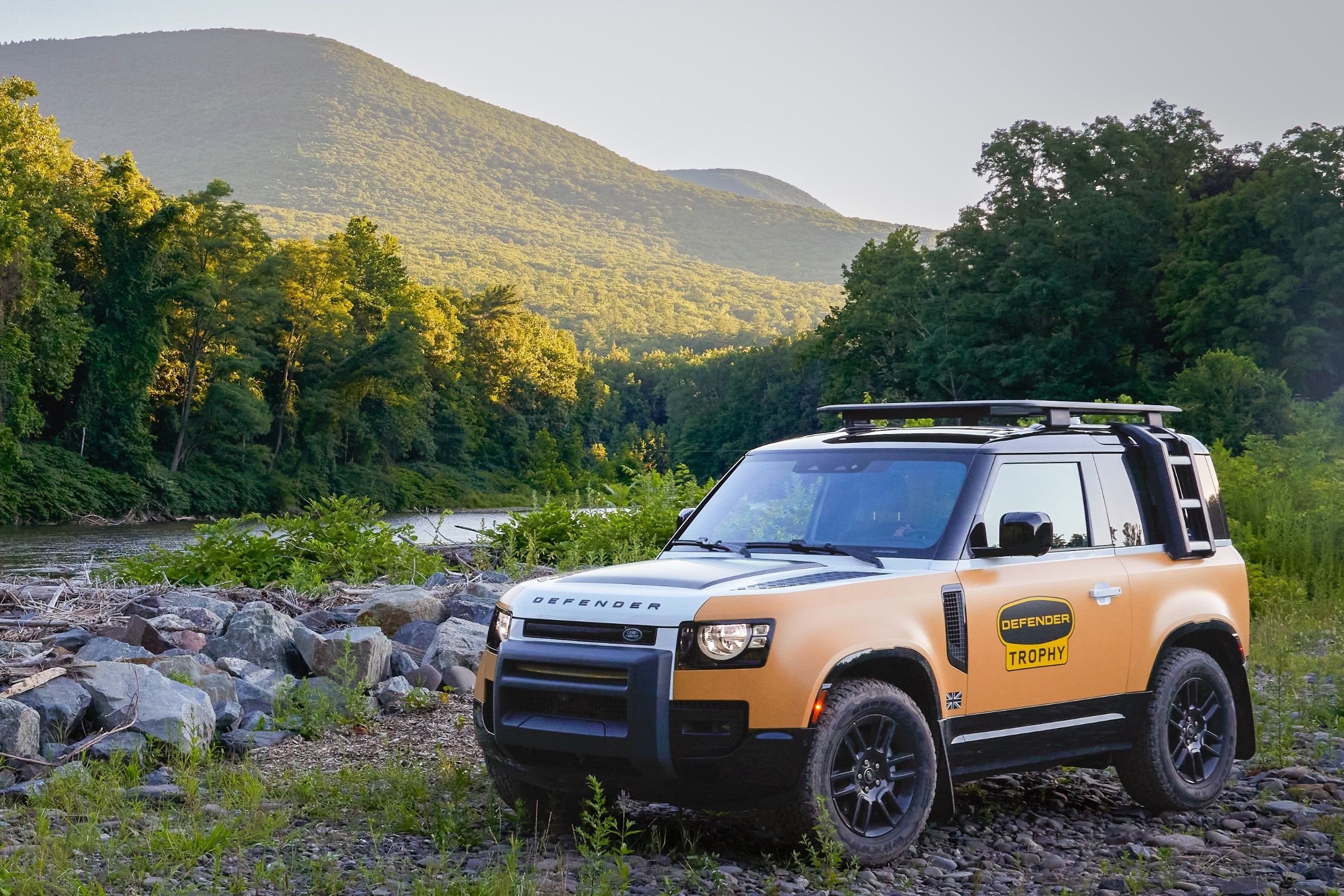 Land Rover Defender Trophy Edition Pays Tribute To A Legend