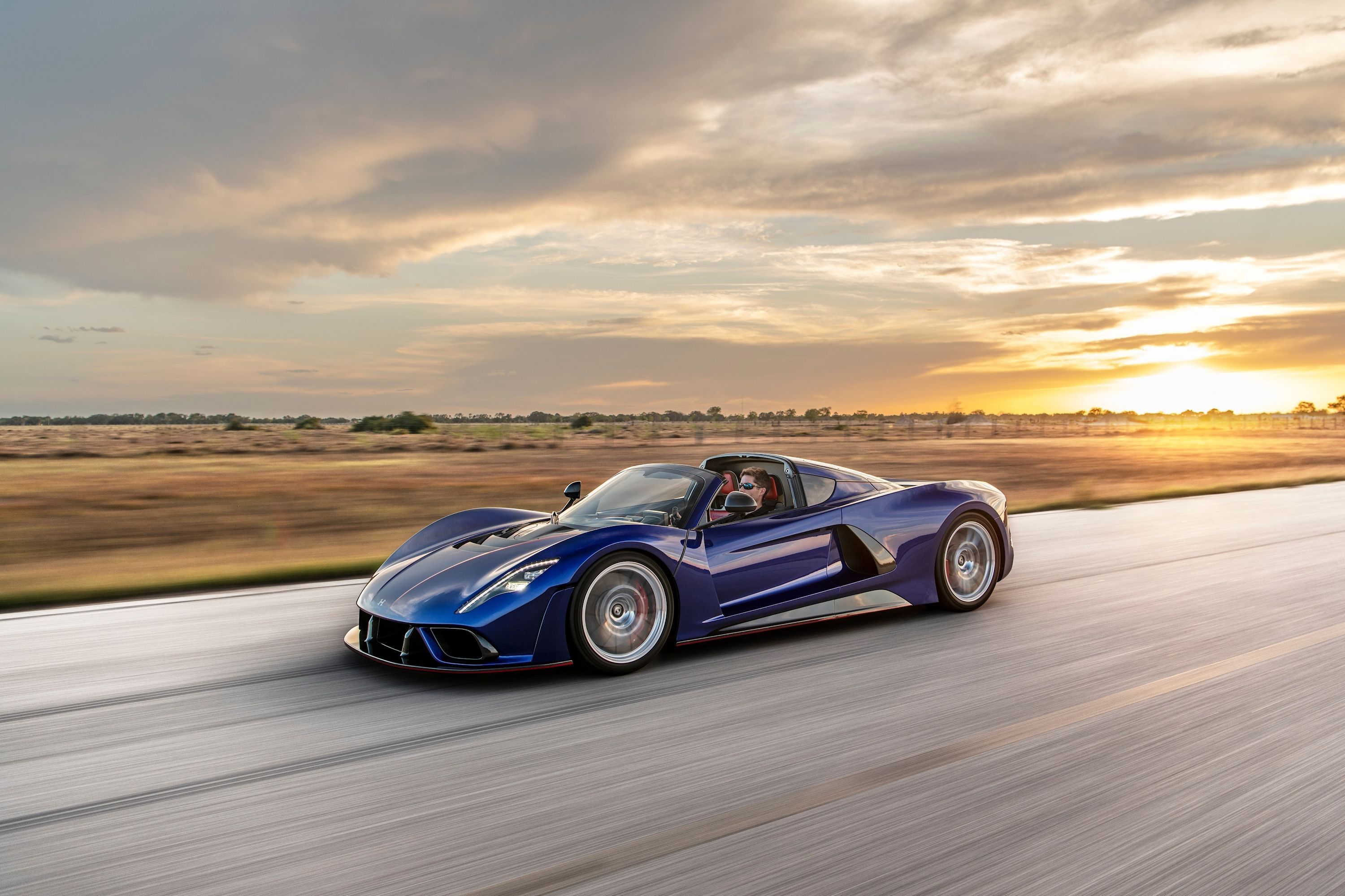 Hennessey Venom F5 Roadster Revealed As 300-MPH Convertible Hypercar Hennessey Venom F5 Roadster Revealed As 300-MPH Convertible Hypercar