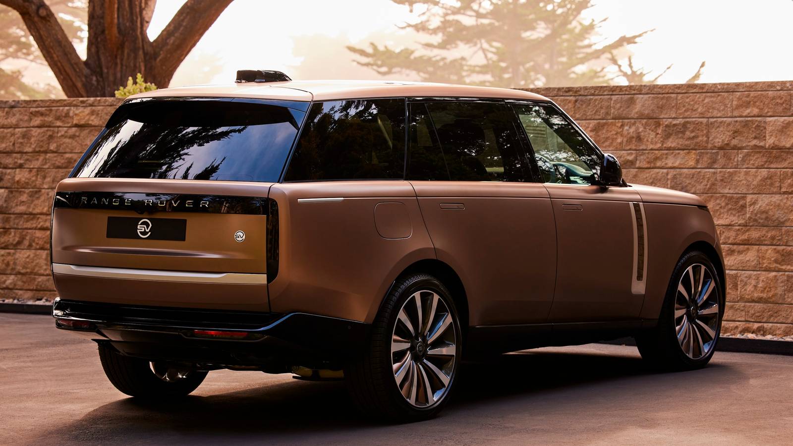 Range Rover SV Carmel Edition Is A $345,000 Masterpiece