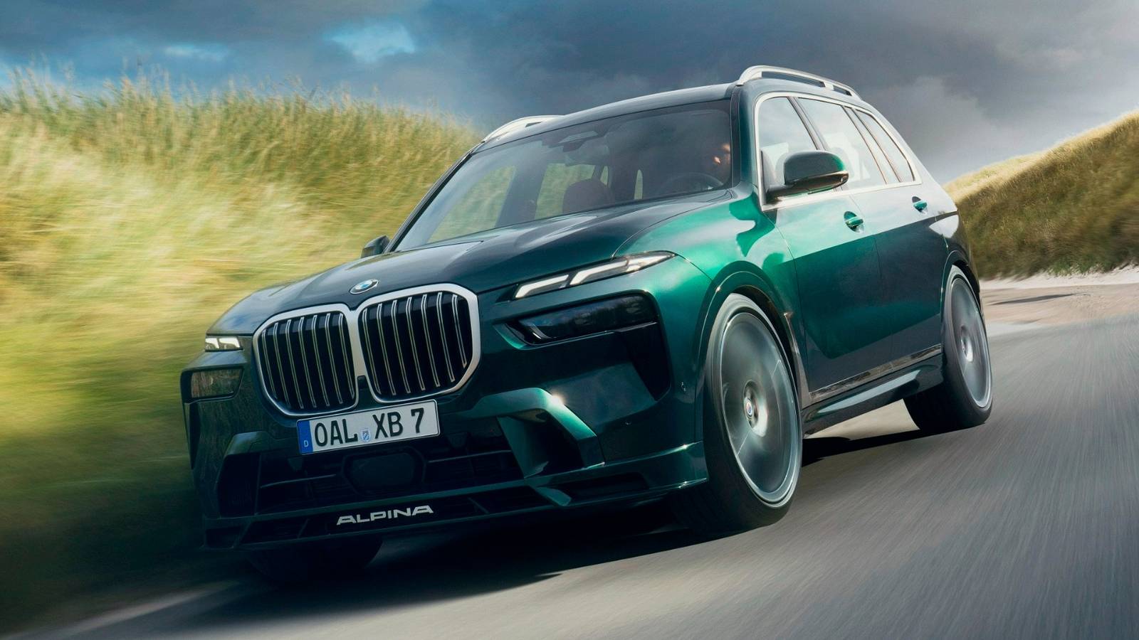 NEW 2023 BMW Alpina XB7 Arrives With More Power And iDrive 8