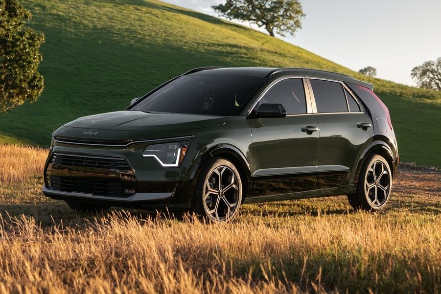 The 2023 Kia Niro Is The Cheapest Hybrid Crossover In America
