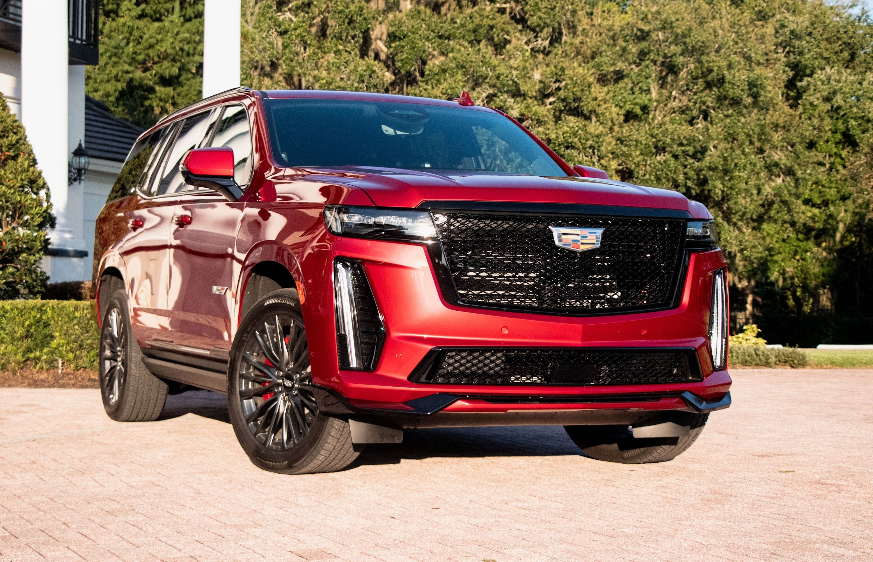 Best V8 SUVs | 2024 Ratings | CarBuzz