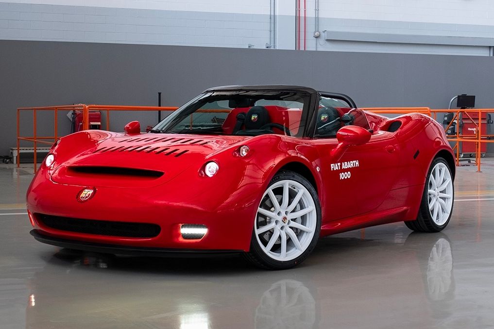 Abarth's Mini Supercar Based On The Alfa Romeo 4C Can Now Be Ordered