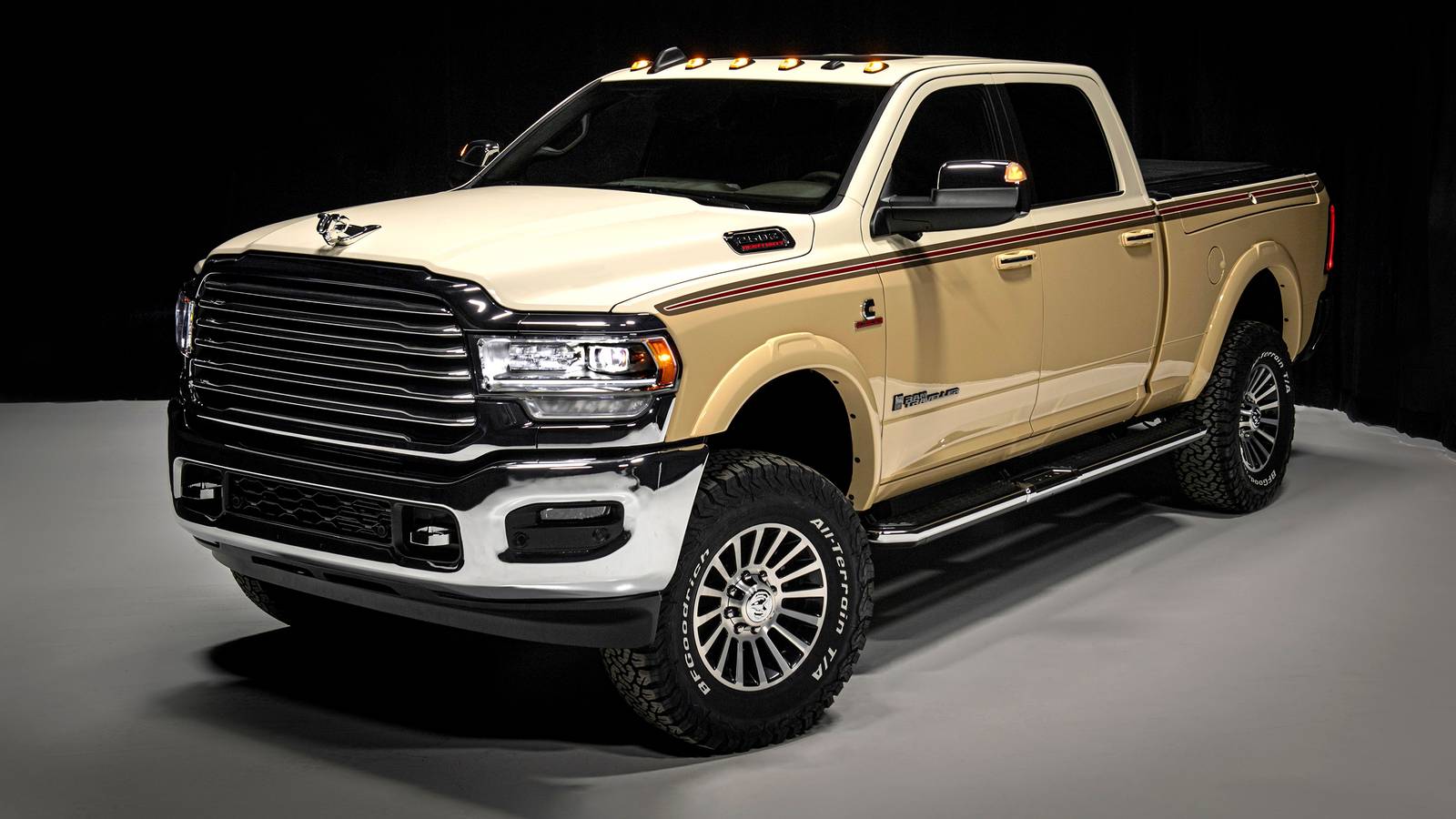 Chris Stapleton's Ram 2500 Traveller Pickup Truck Is A Retro Tribute To ...