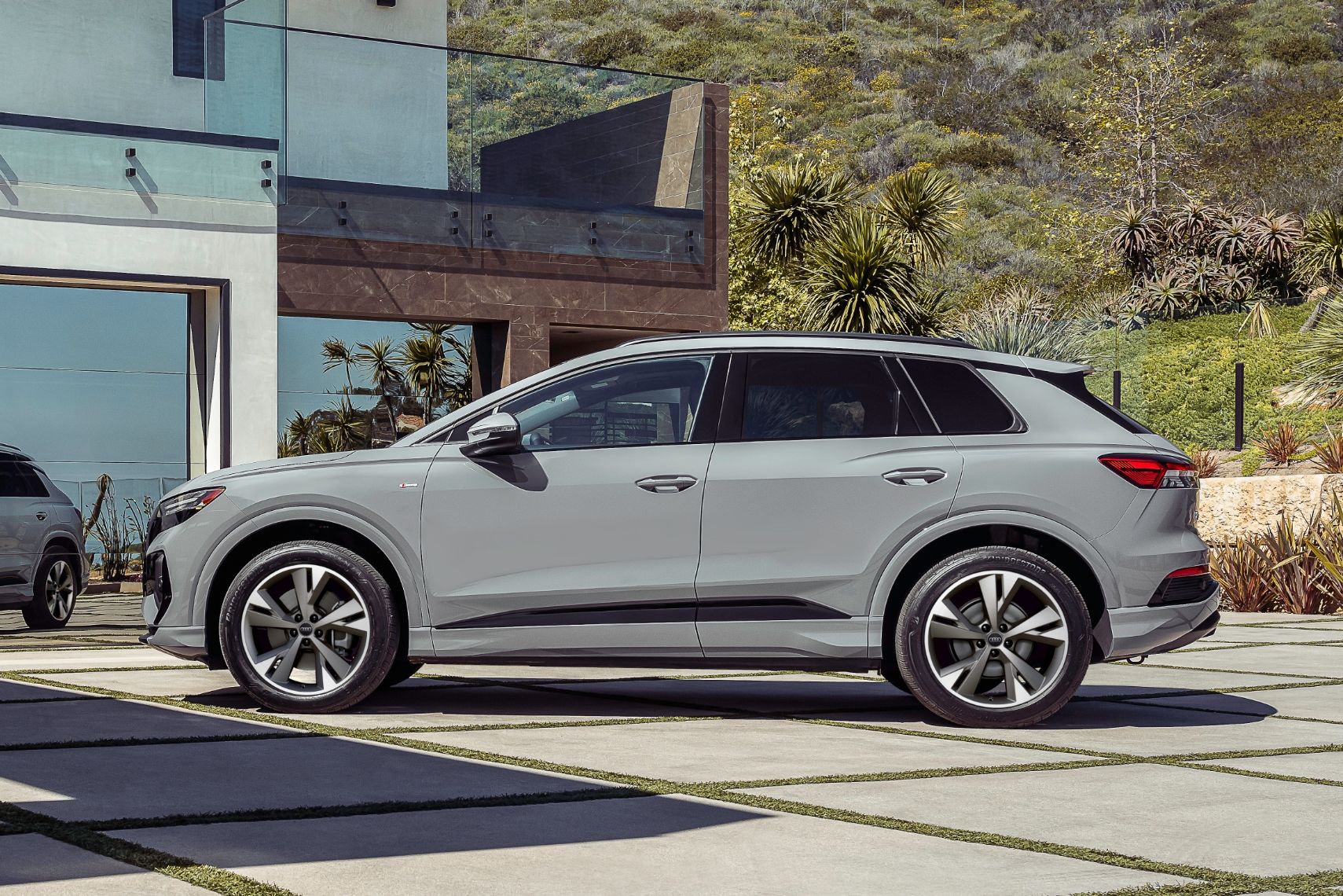 2022 Audi Q4 e-tron - Review | CarBuzz