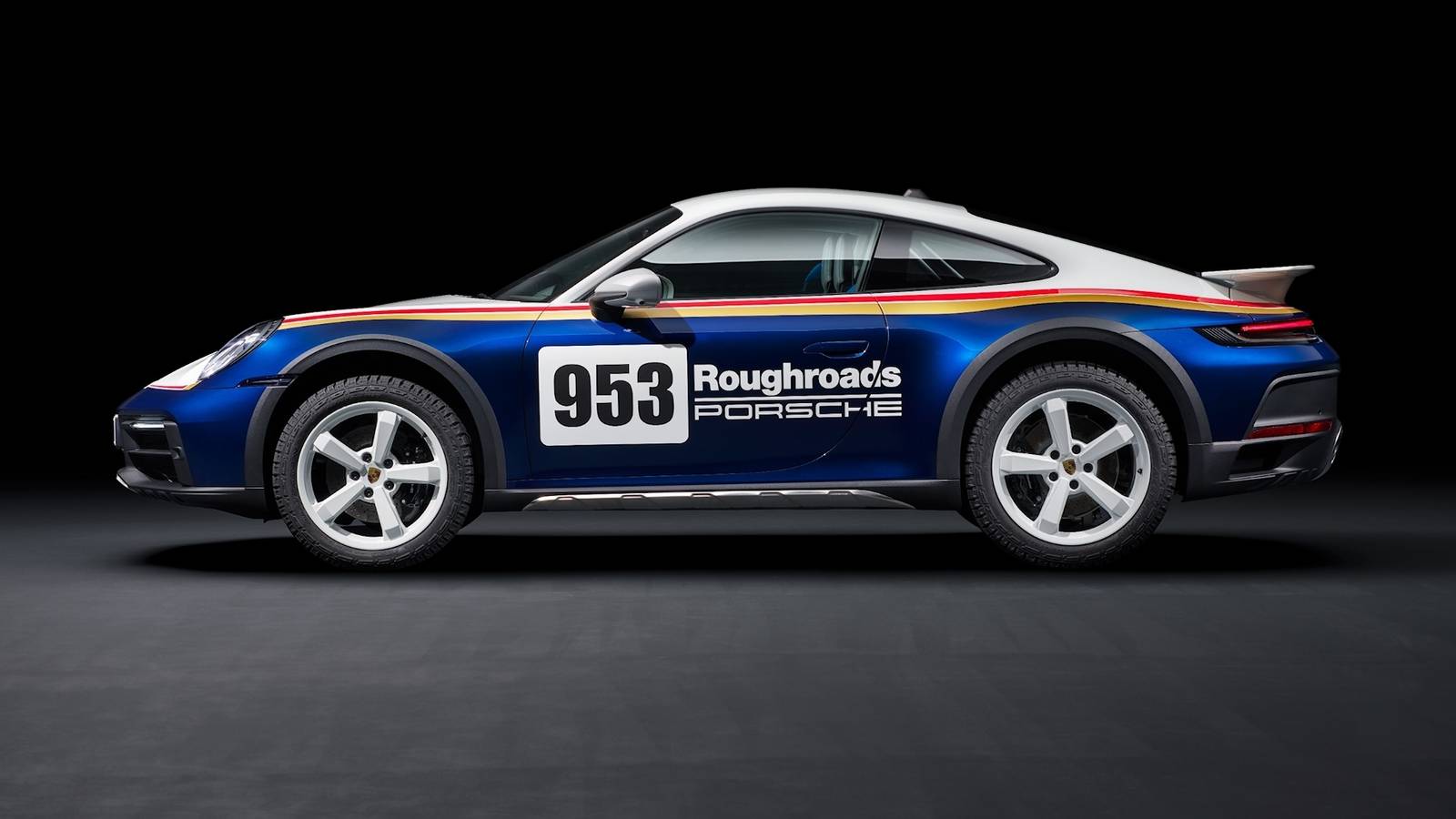 Porsche Needs 34 Hours To Apply The Rothmans-Inspired Livery To A 911 Dakar