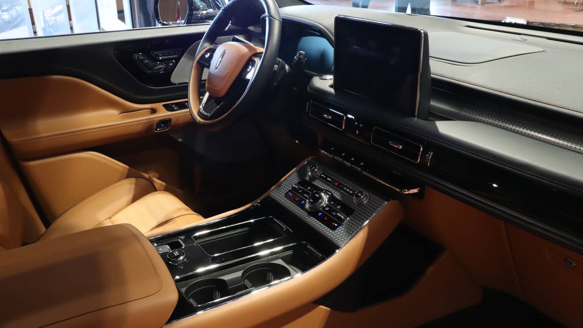 2023 Lincoln Aviator Interior Photos