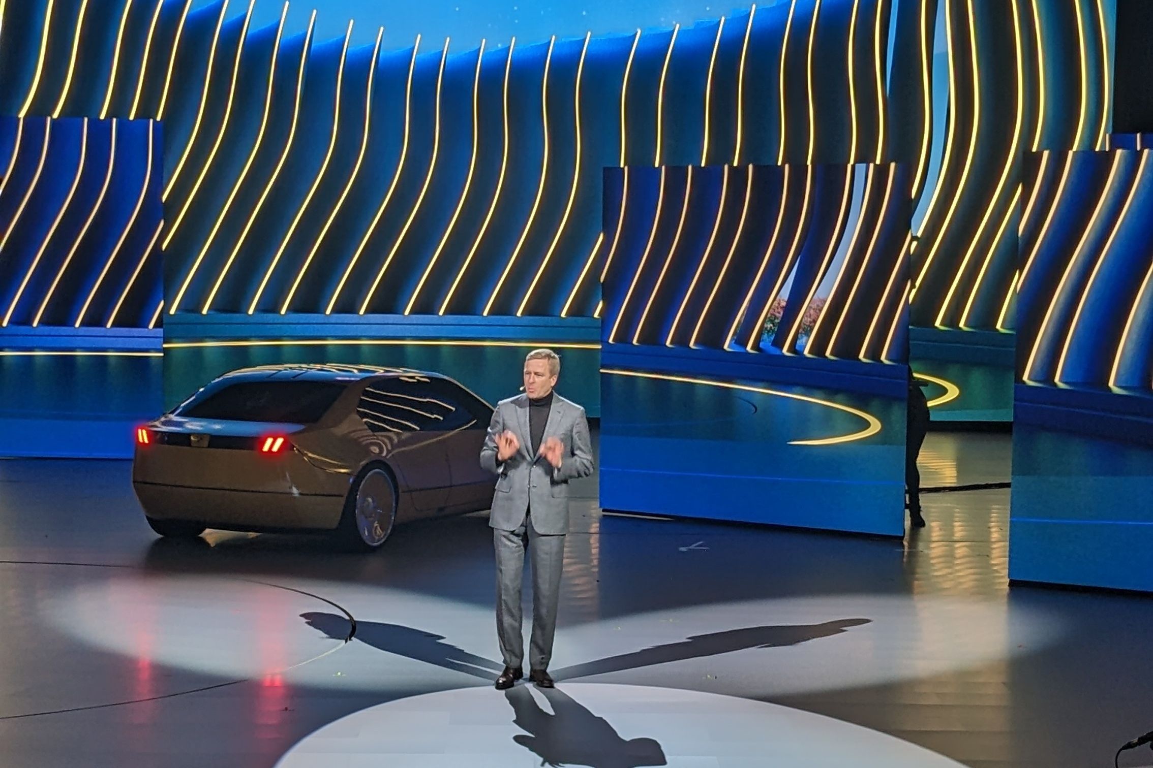 BMW CEO Says Its EV Policy Has No Political Agenda