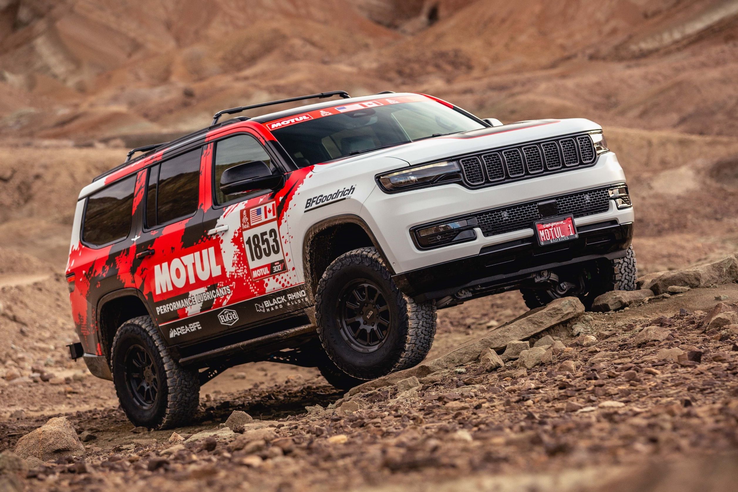 Motul Built A Dakar Rally-Inspired Jeep Wagoneer