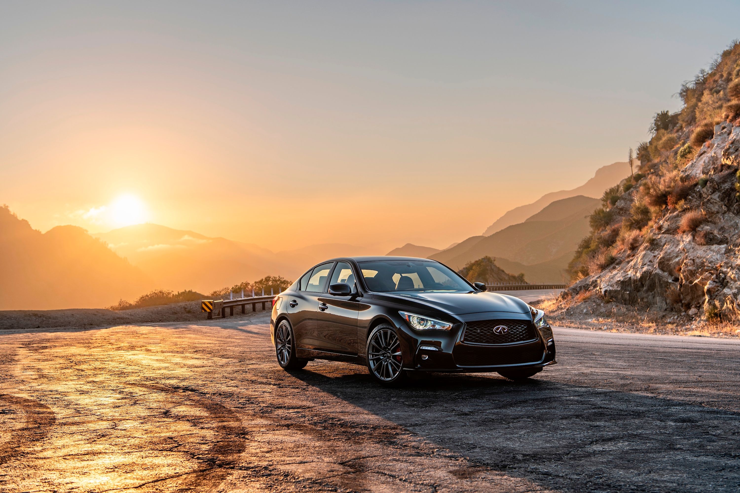 Infiniti Q50 Red Sport 400 Gets Color-Changing Black Opal Metallic ...
