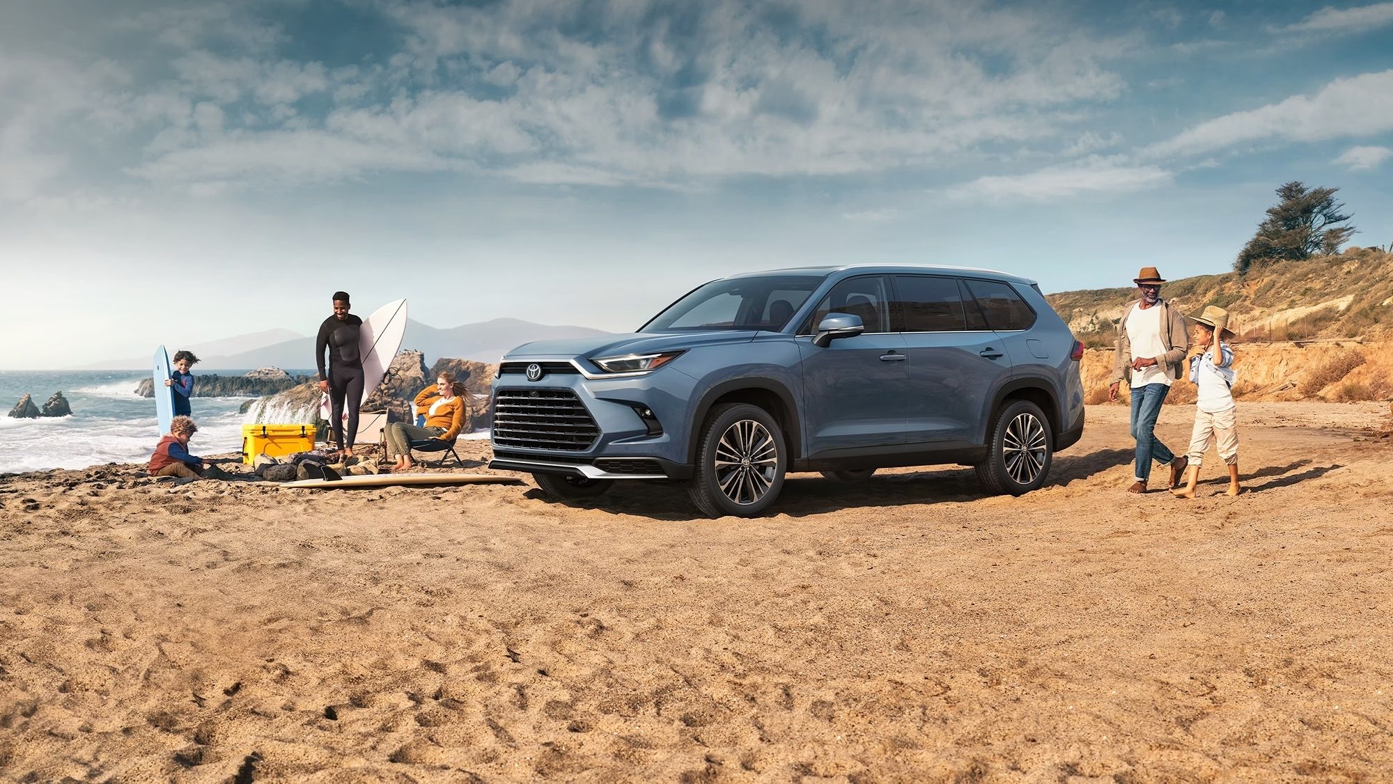 2024 Toyota Grand Highlander First Look Review: Grand Outside, Grander ...