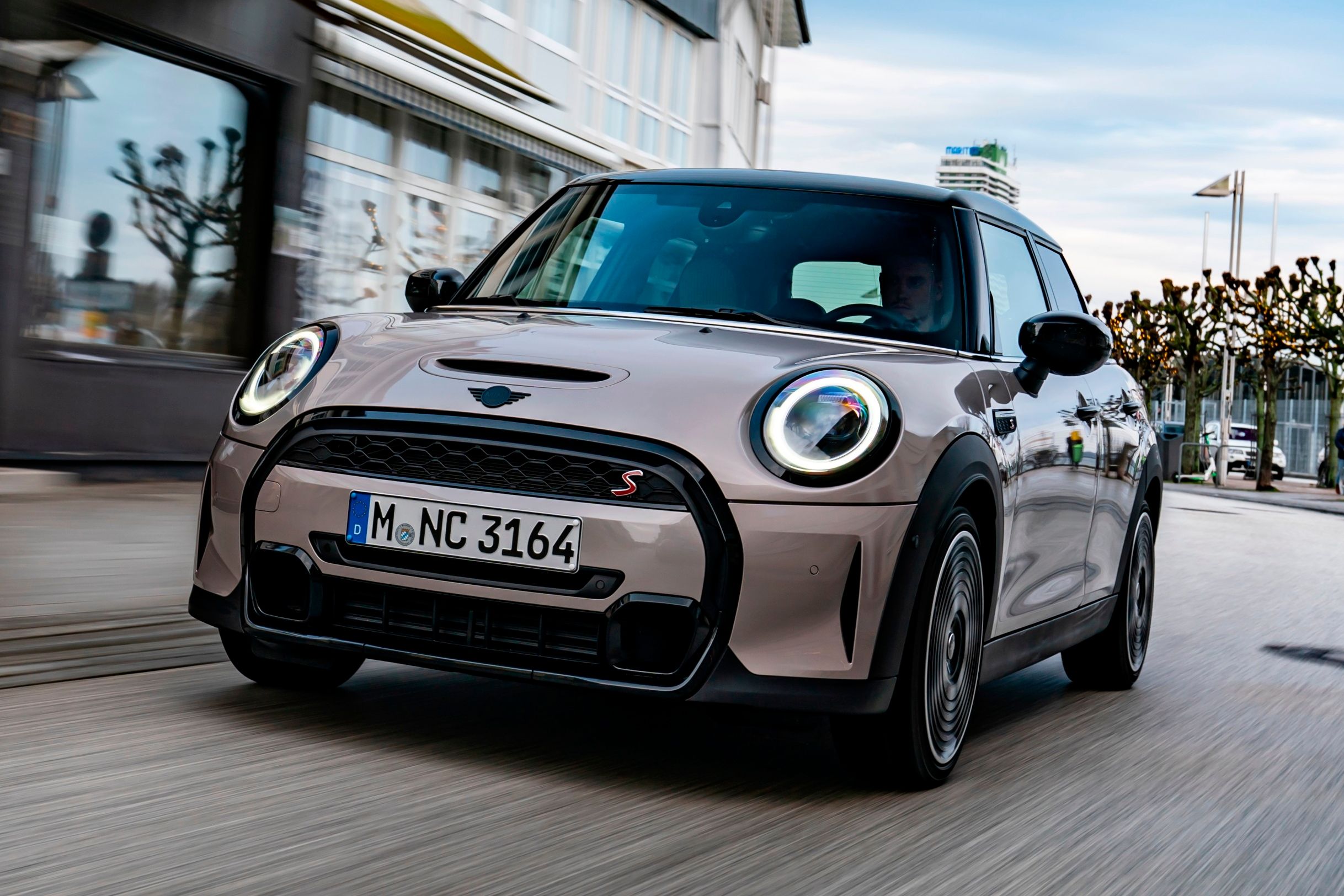 Rejoice! Mini Bringing Back The Manual On Four New Models