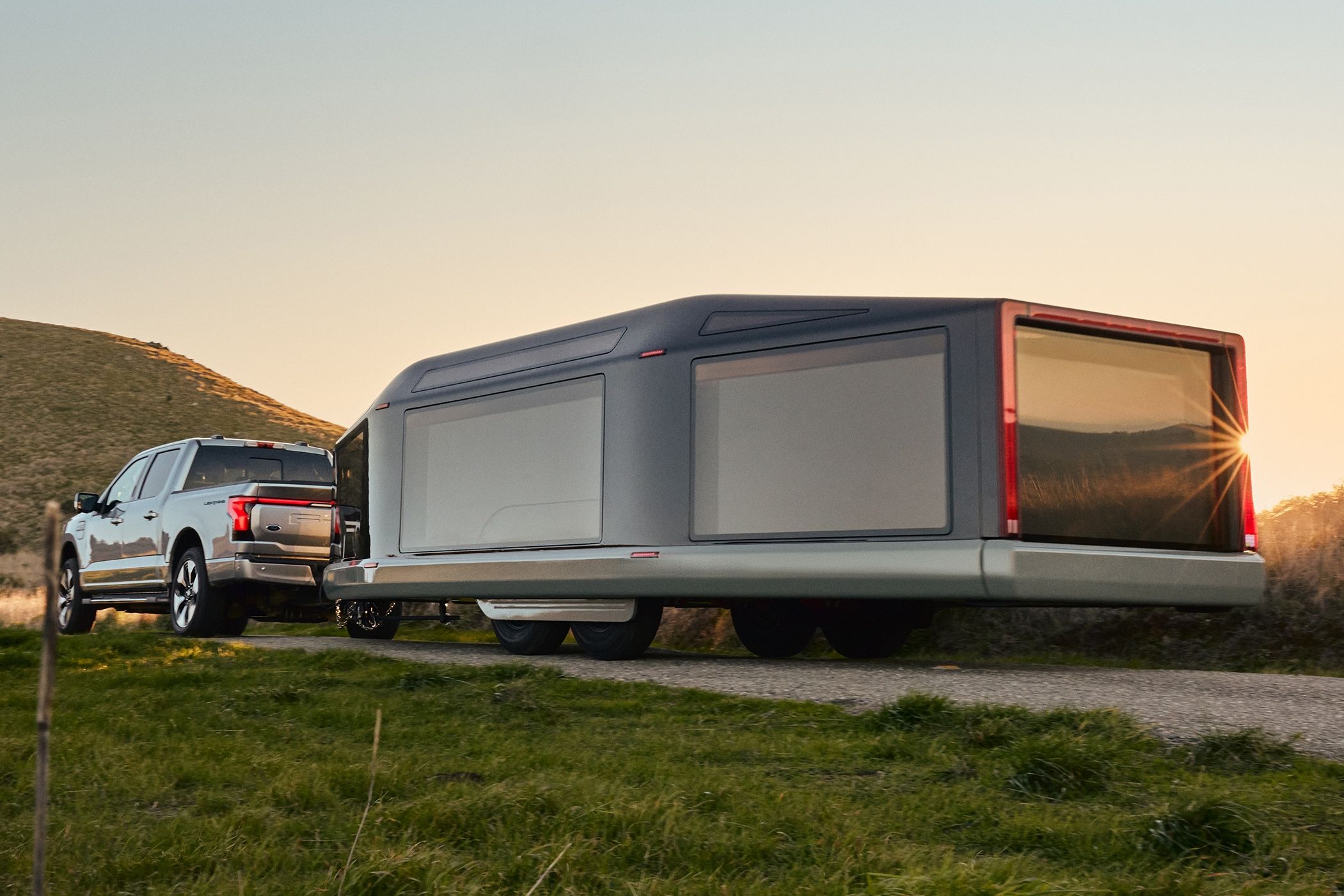 All-Electric $125,000 Luxury Trailer Has Zero Effect On EV Range
